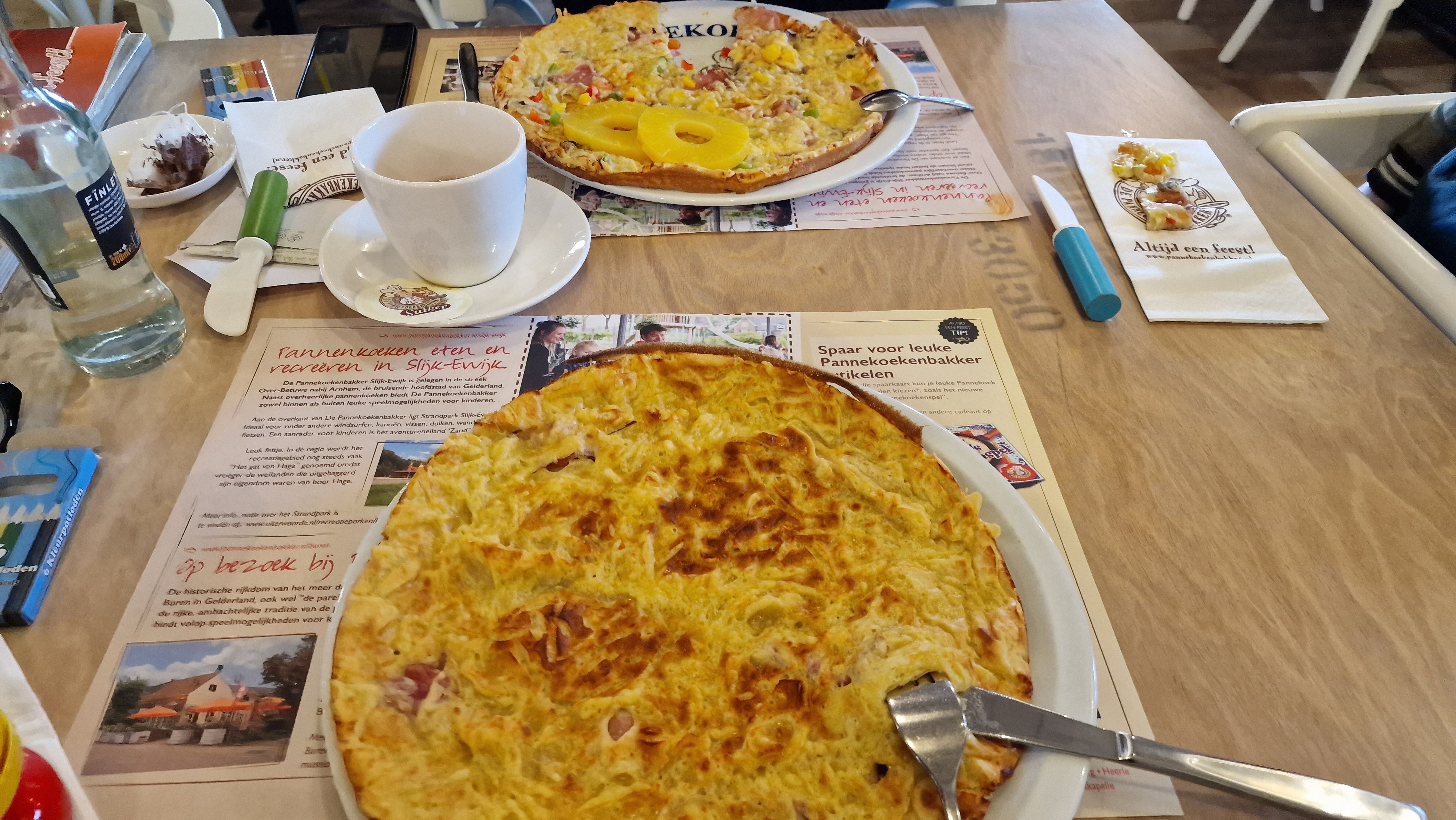 Pannekoekenbakker Oostkapelle - Pannenkoekenrestaurant met "bioscoop ...