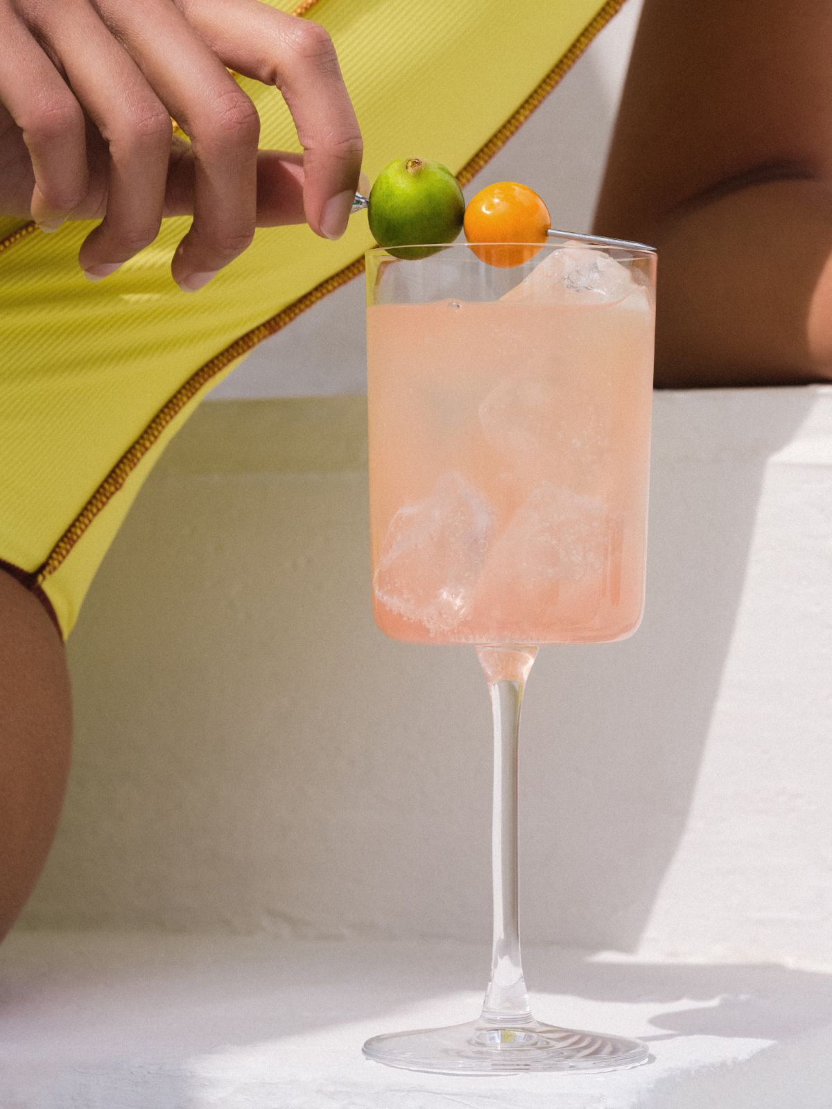 Aplós' Signature Ginger & Grapefruit Cocktail Recipe - Aplós