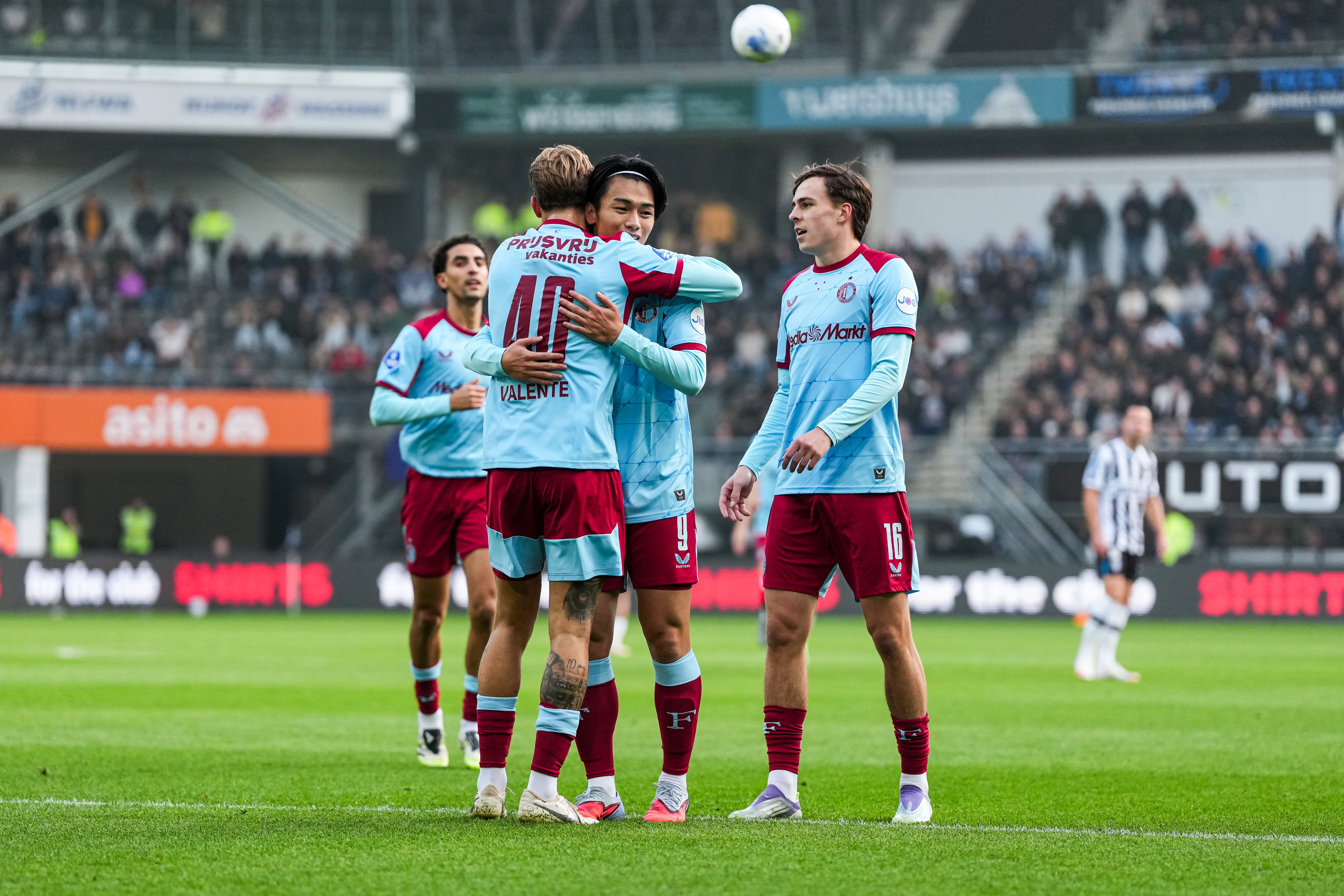 Big win and milestone for Feyenoord in Almelo