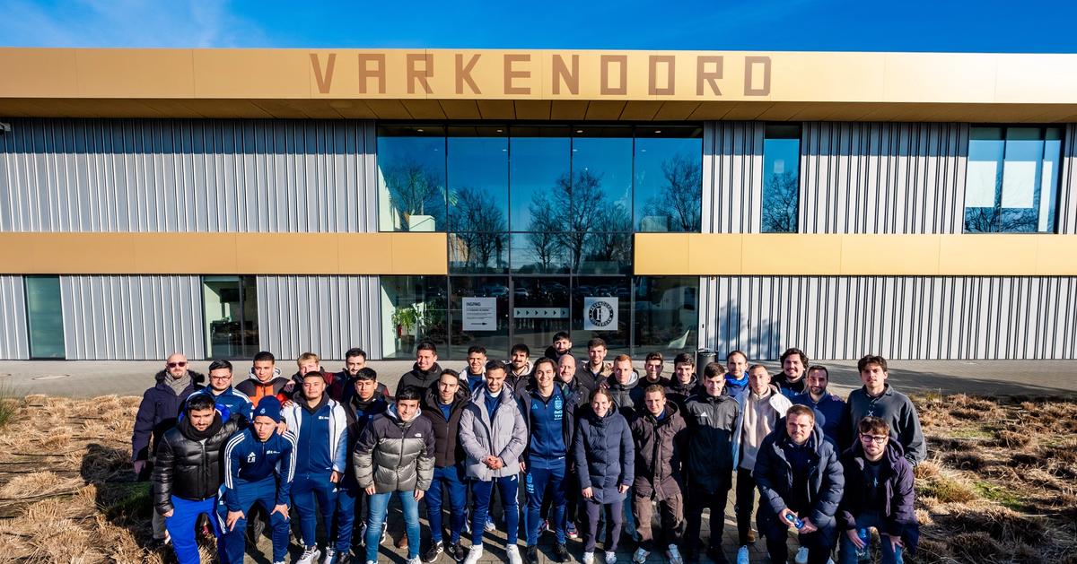 The Real Madrid Graduate School visits the Feyenoord Academy