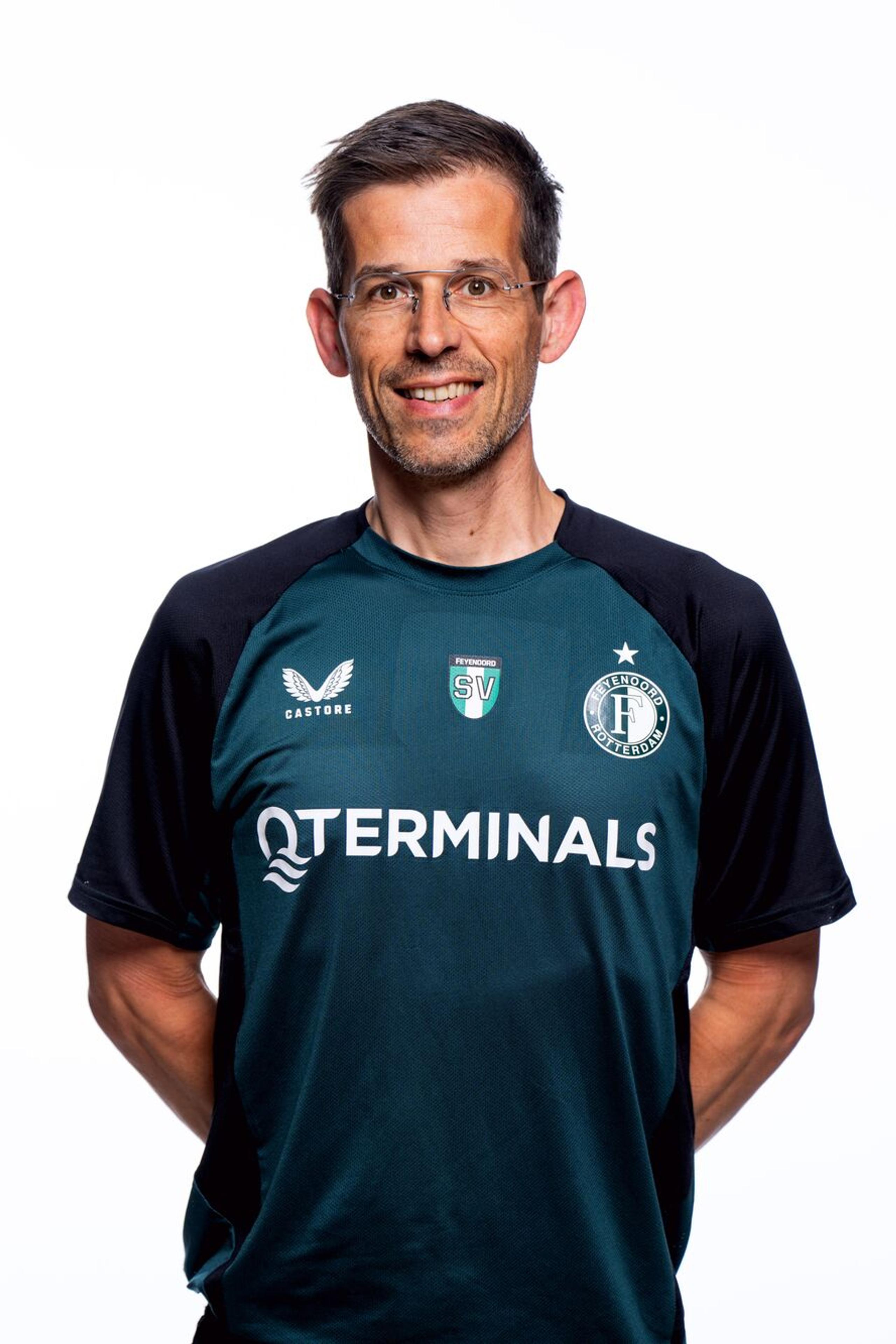 The technicall staff of Feyenoord 1