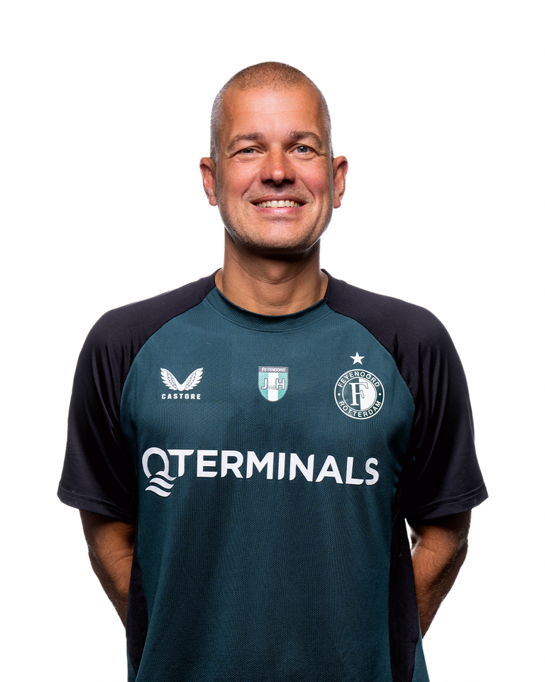 The technicall staff of Feyenoord 1
