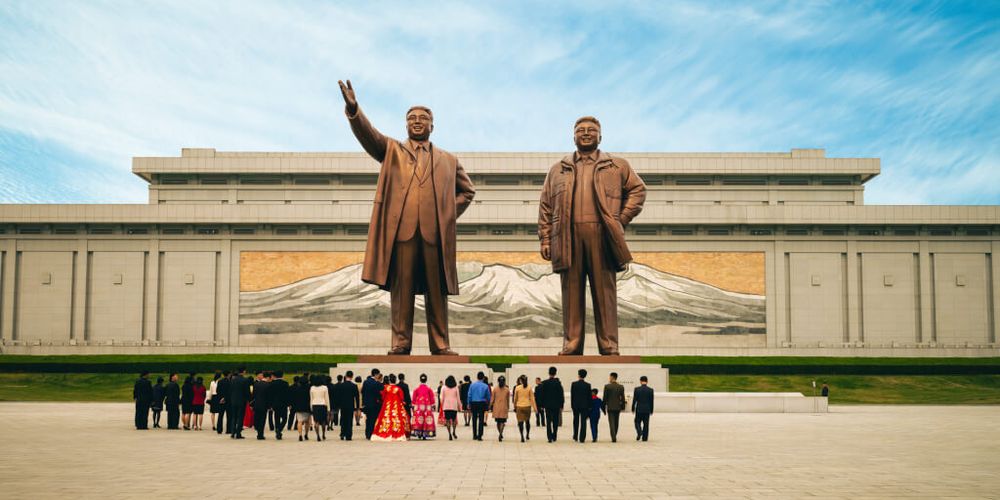 Ким Чен Ун: Хойд Солонгосын нууцлаг удирдагчийн талаар бидний мэдэхгүй зүйл | Anu.mn