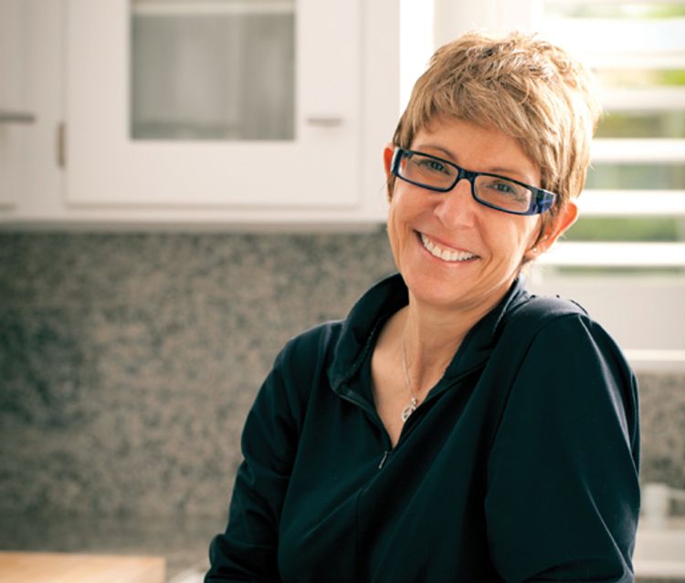 The Bookshelf: Hedy Goldsmith's "Baking Out Loud" | James Beard Foundation