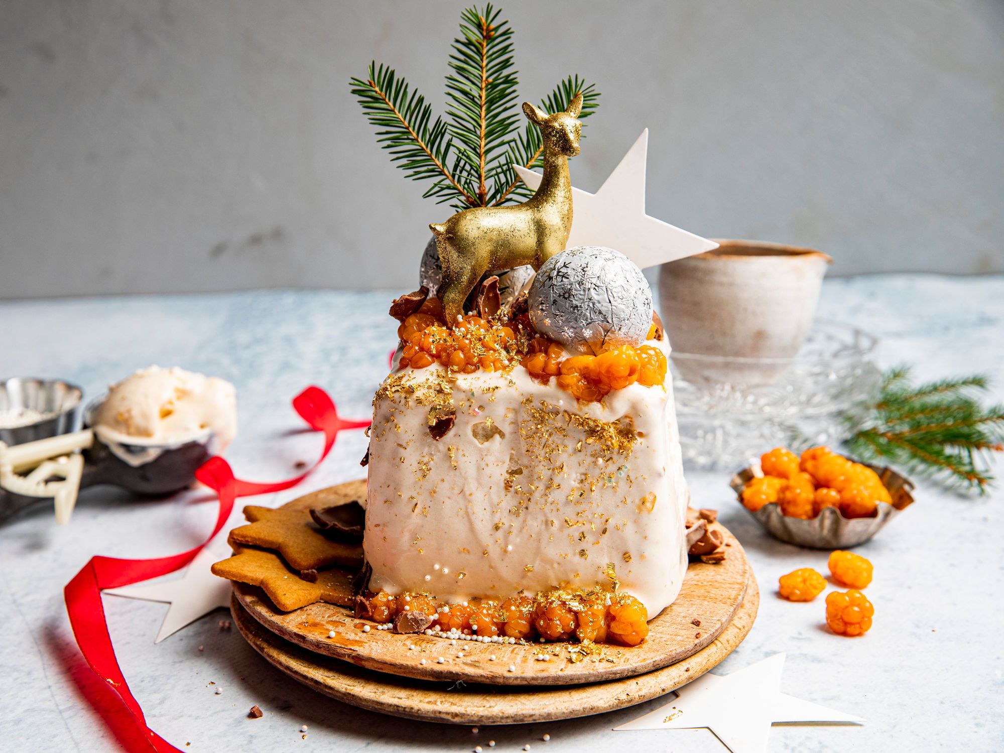 Enkel iskake til jul | Oppskrift | MENY
