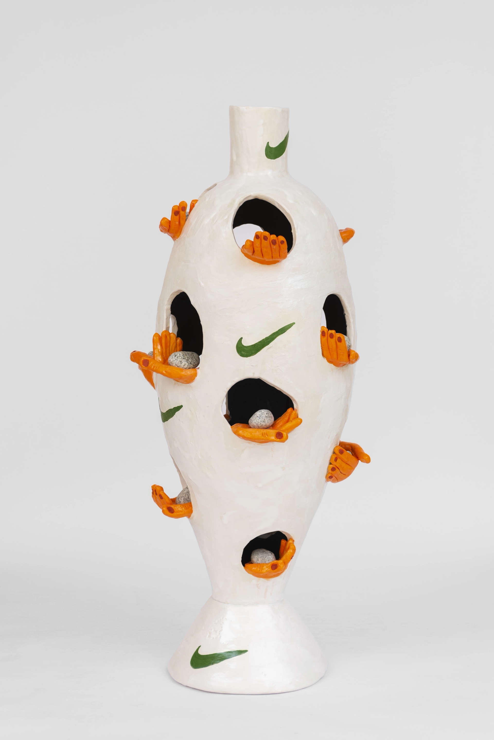 Xanthe Somers - contemporary ceramic artist