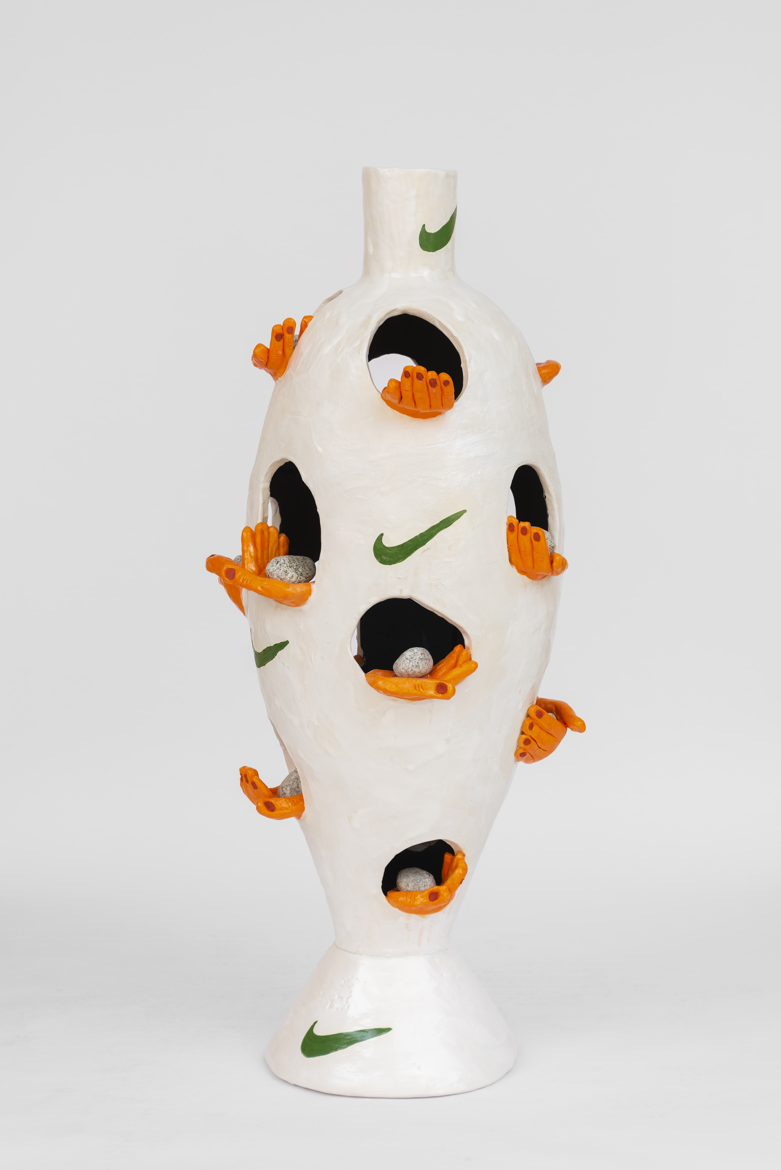 Xanthe Somers - contemporary ceramic artist