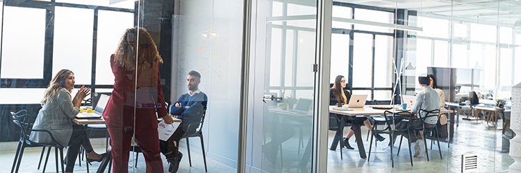 Meetings und New-Work-Umgebungen optimal schützen - Brainloop - DE