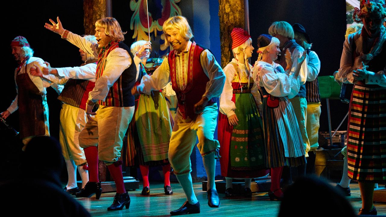 Svenska Revyn på Lorensbergsteatern | Tryggt biljettköp på Showtic