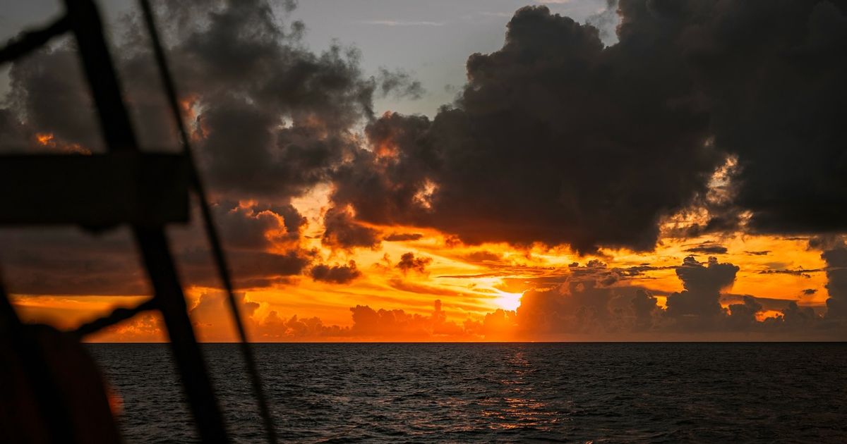 Inside the Bermuda Triangle - One Ocean Expedition