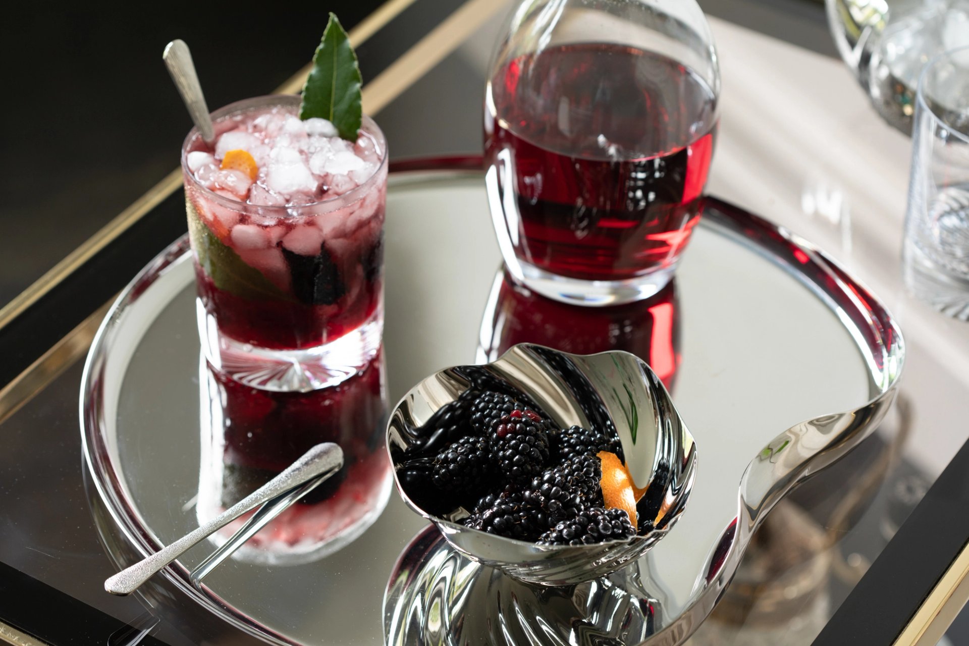 Robert Welch Cutlery & Tableware | British Design Excellence | @home