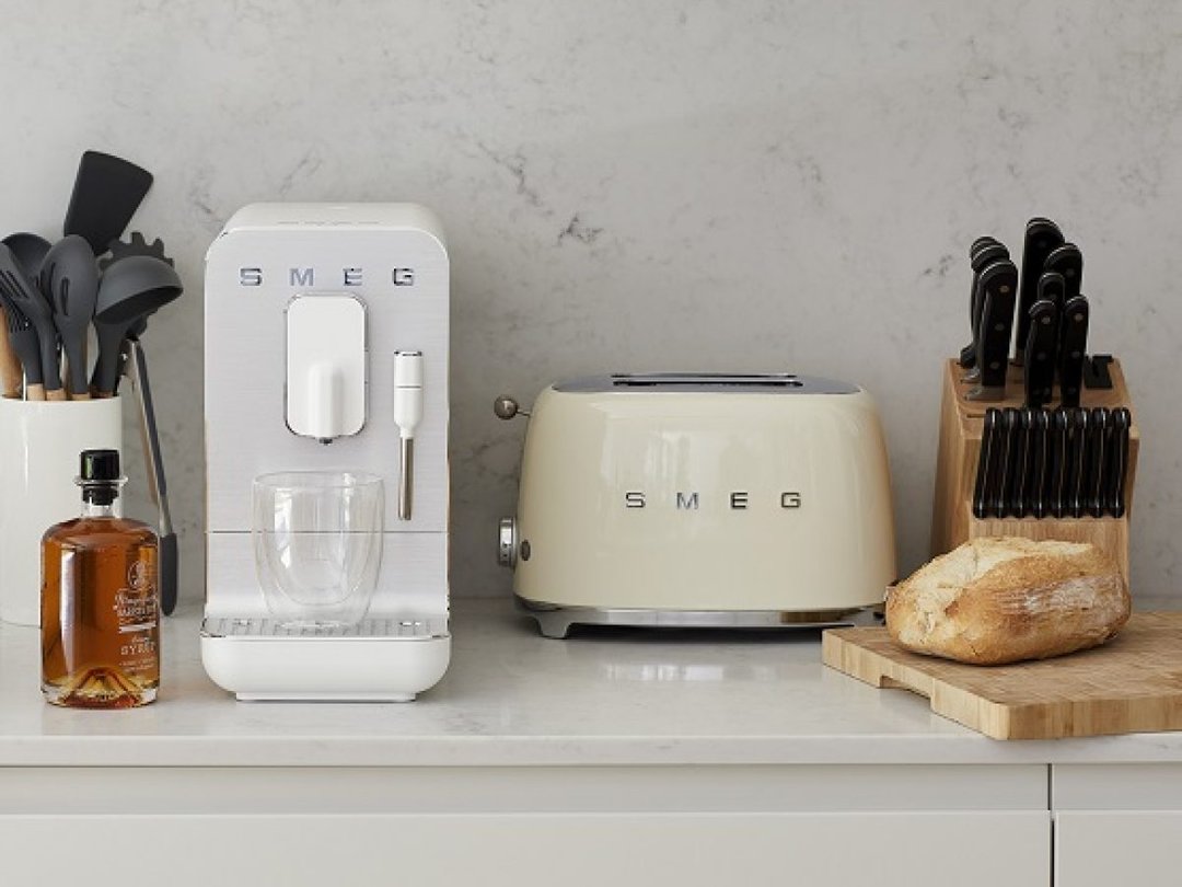Smeg Kitchen Appliances & Home Essentials | AT Home | @home