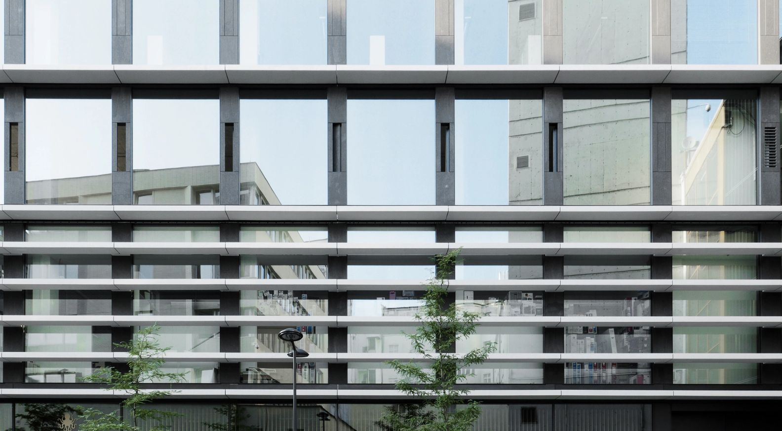 Shaped GFRC panels for innovative facade designs | Rieder