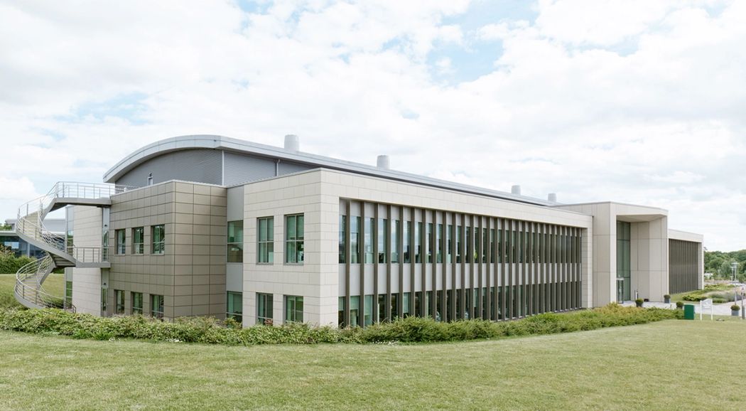 Babraham Research Campus: Innovative Facade by Rieder | Rieder