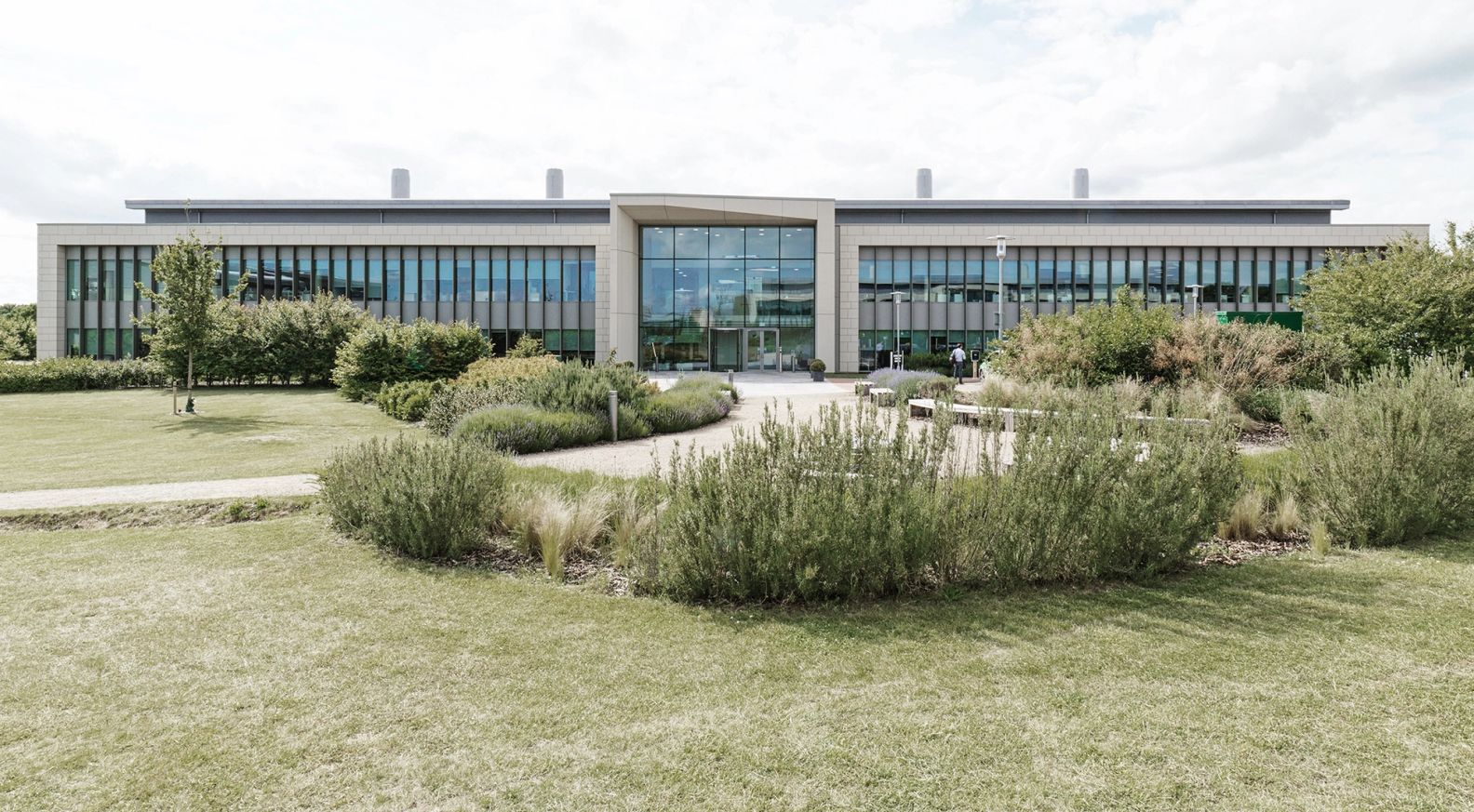 Babraham Research Campus: Innovative Facade by Rieder | Rieder