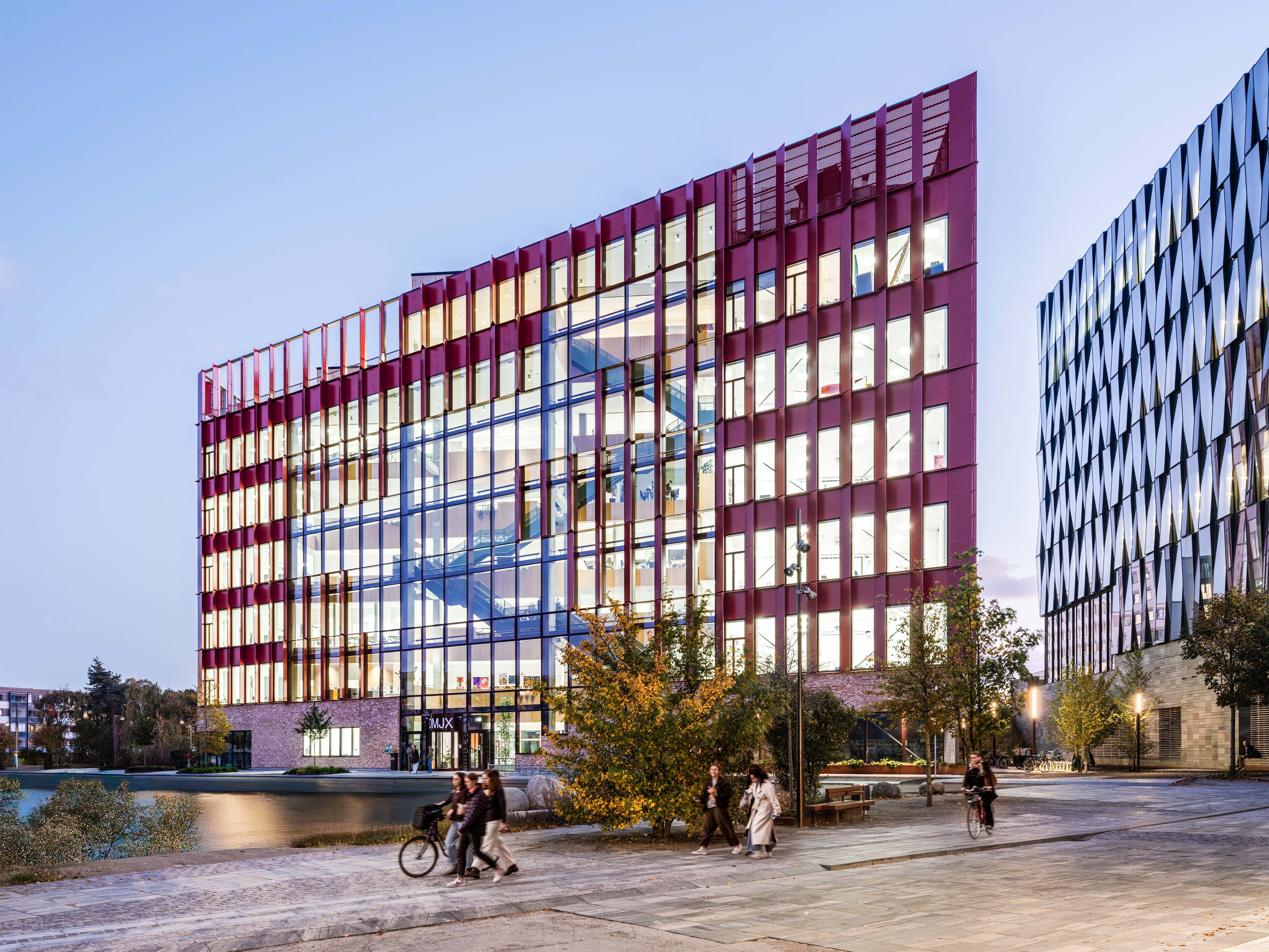 Vibrant campus enhancing student experience and learning environment