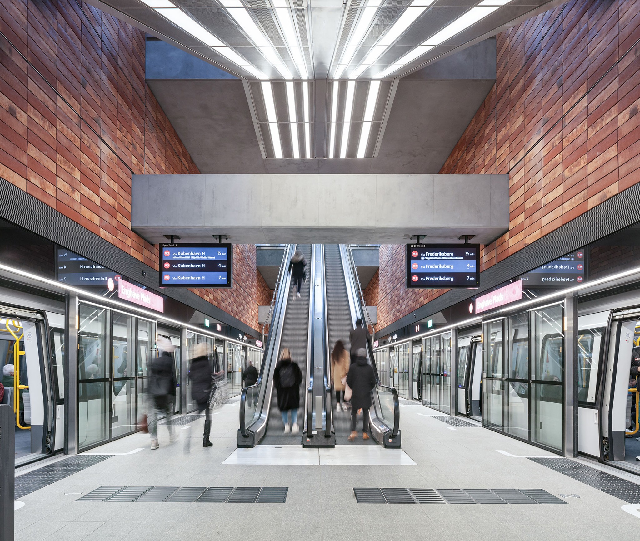 17 metro stations designed for passenger experience and flow