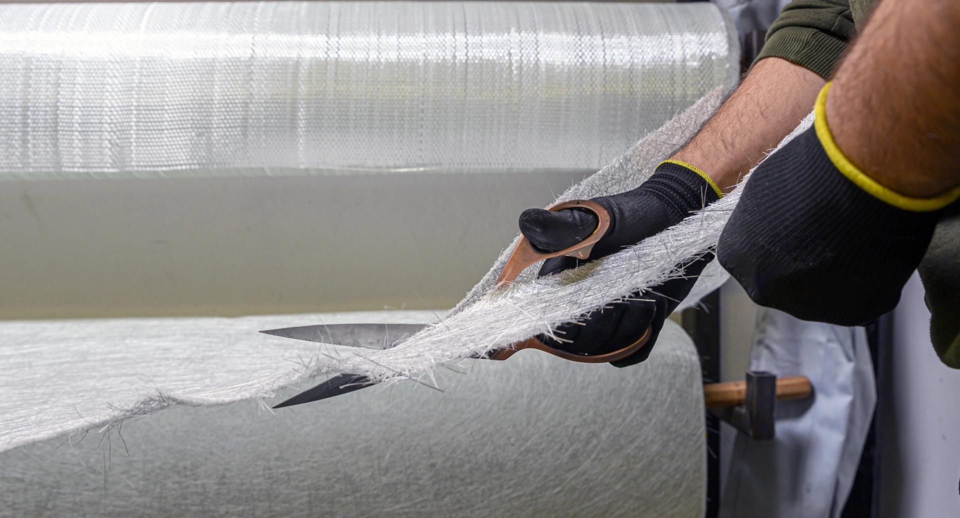 Understanding The Basics Of Fiberglass Fabrication | Painted Rhino