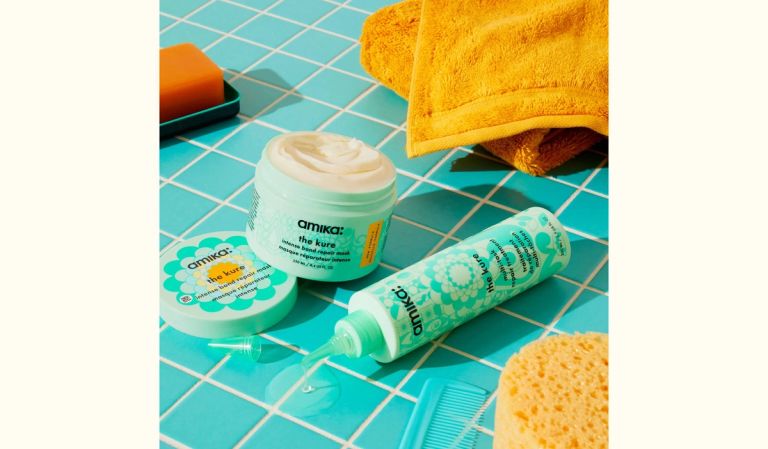 how to tell if your hair is dry or damaged | amika