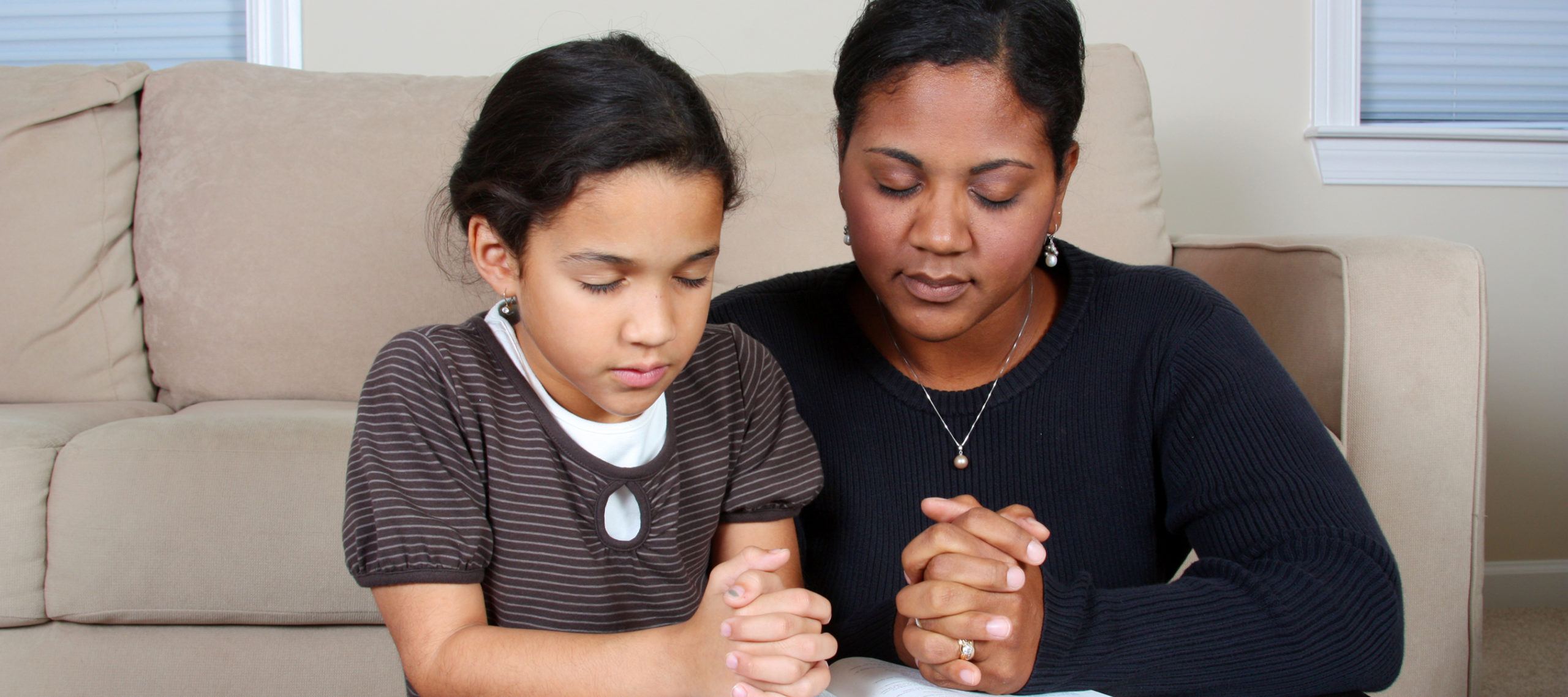 A Simple Way to Have Family Devotions | Core Christianity