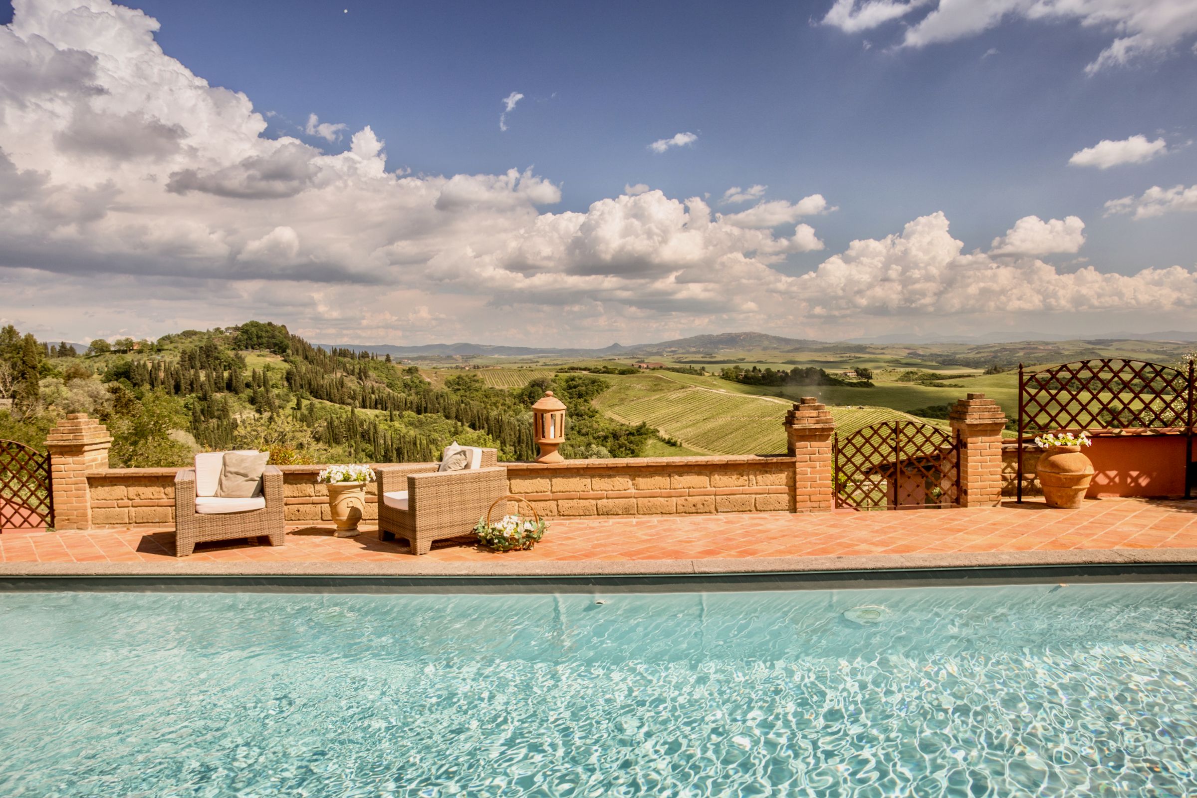 Villa Nerì, luxury property for rent in Tuscany