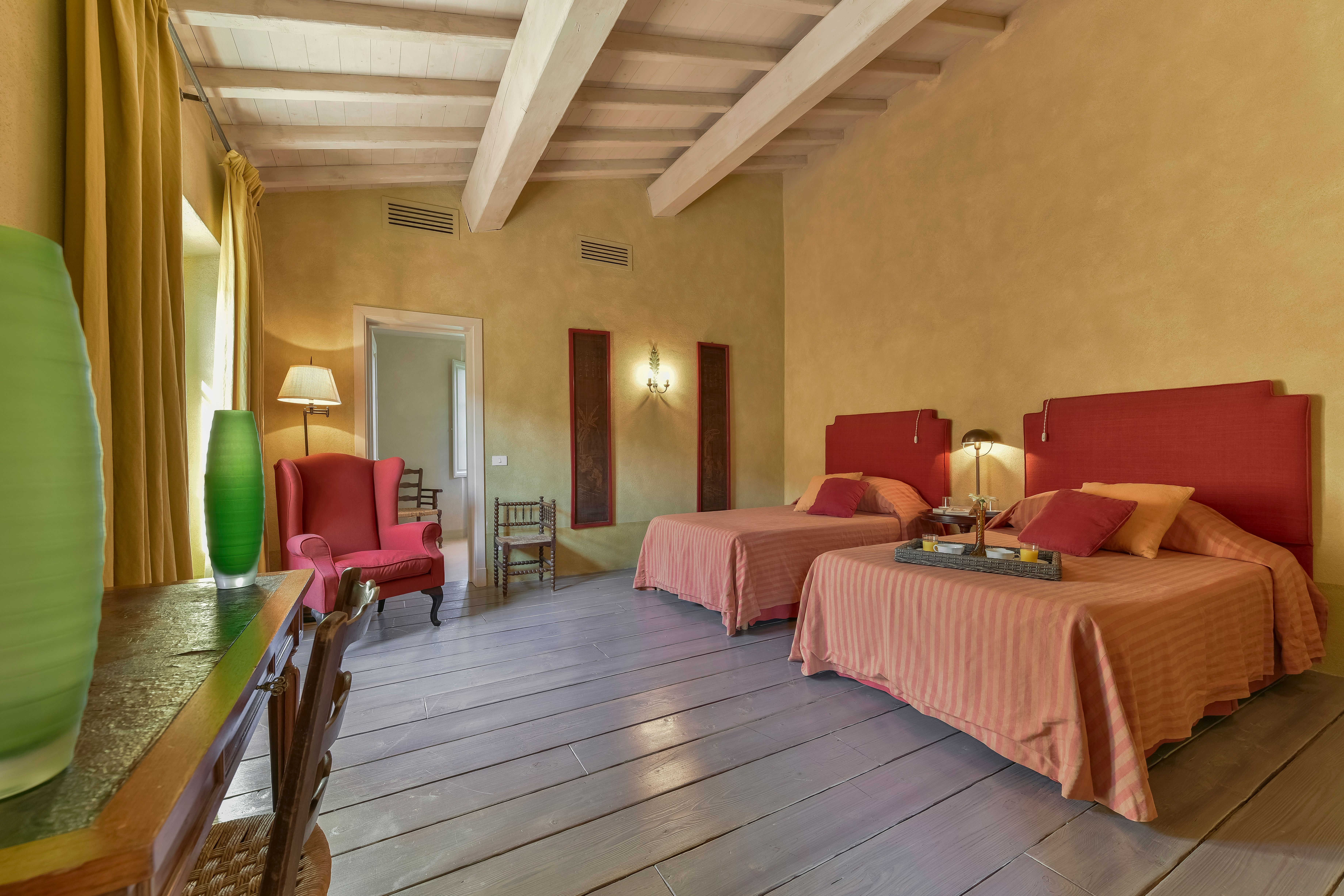 Villa Lirica, luxury property for rent in Tuscany