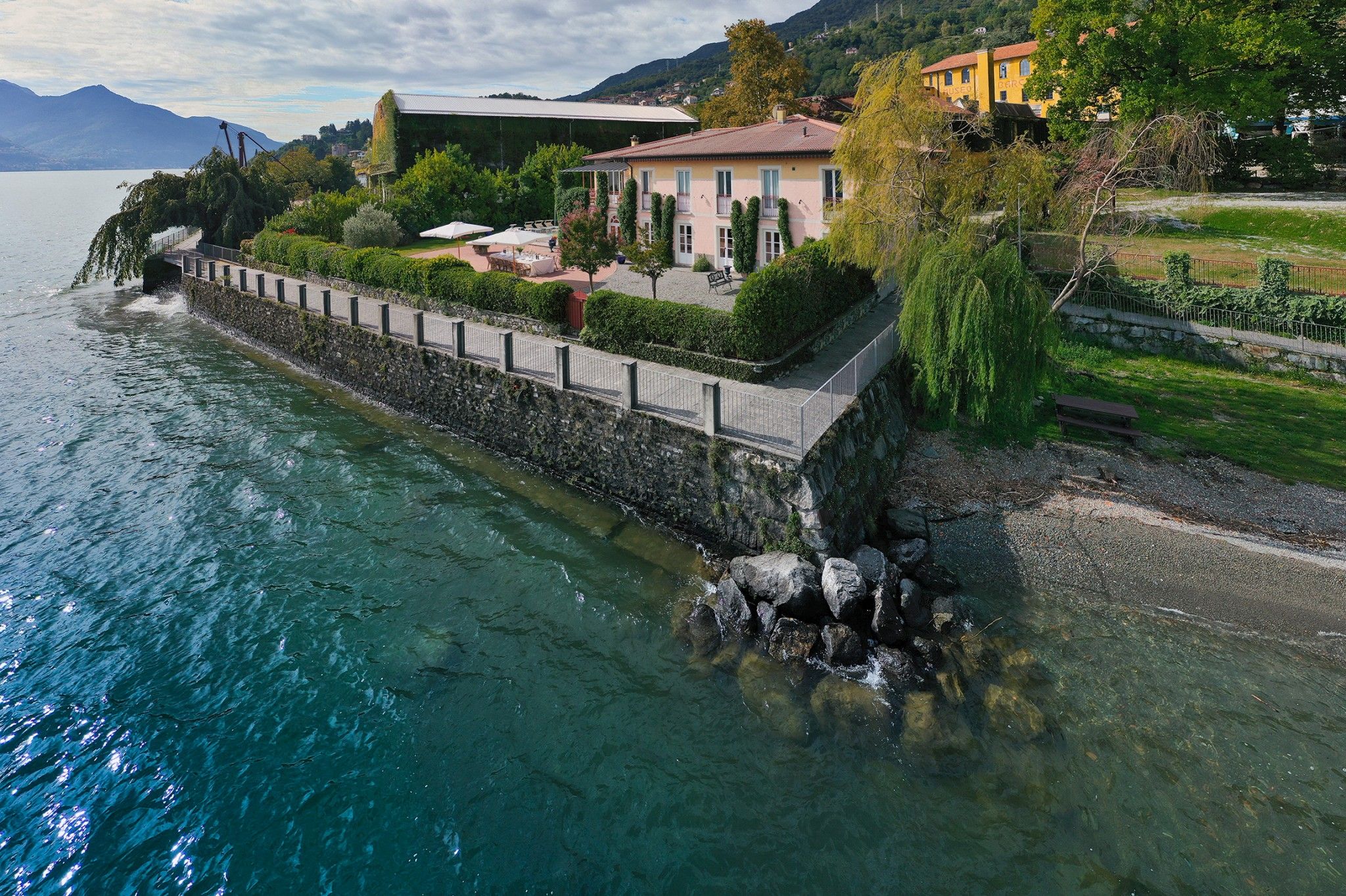 Dream villas for rent on Lake Como in Menaggio