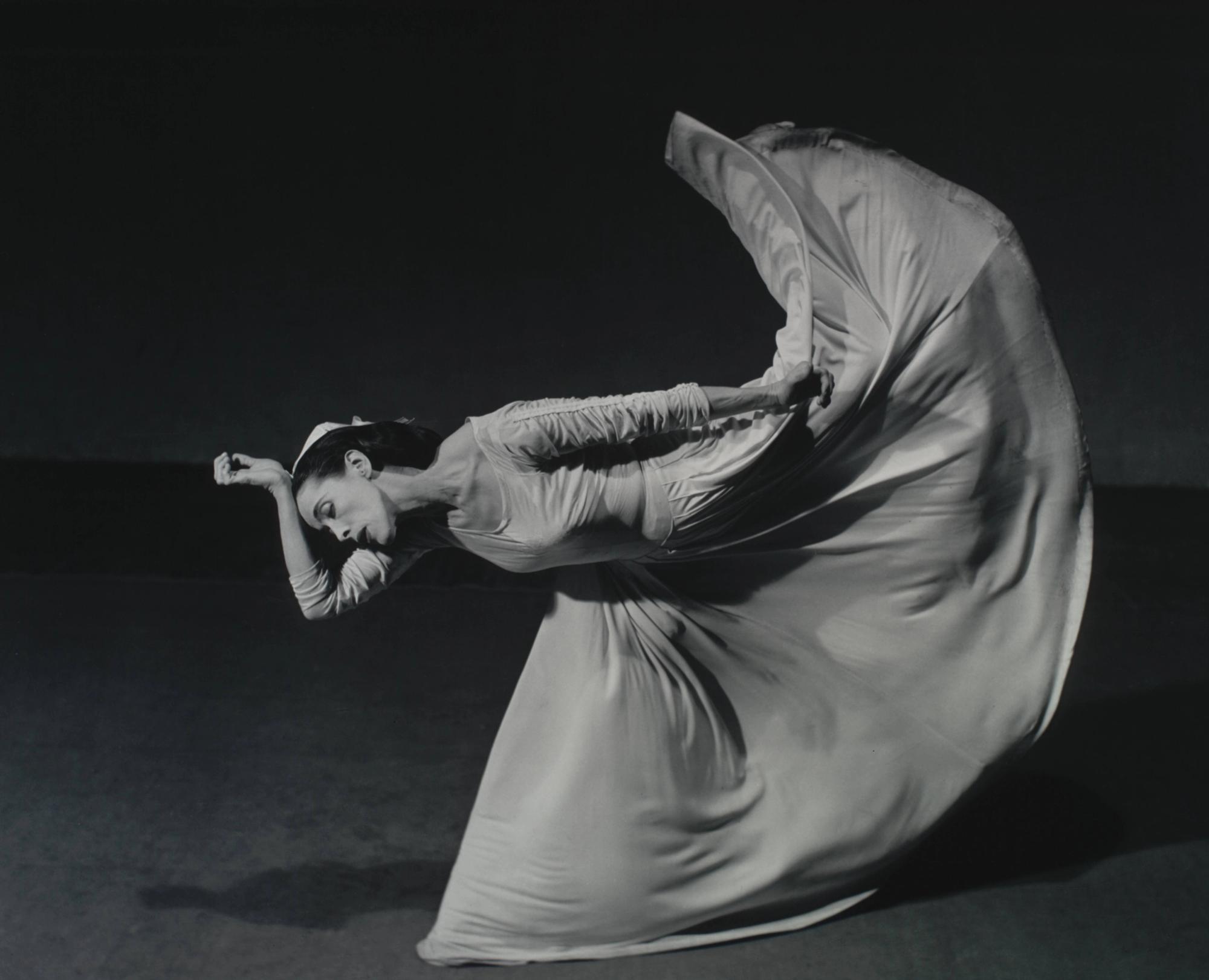 Distilling Martha Graham’s Dance in Photographs | Magazine | MoMA
