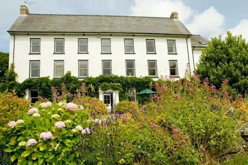 Cuffern Manor