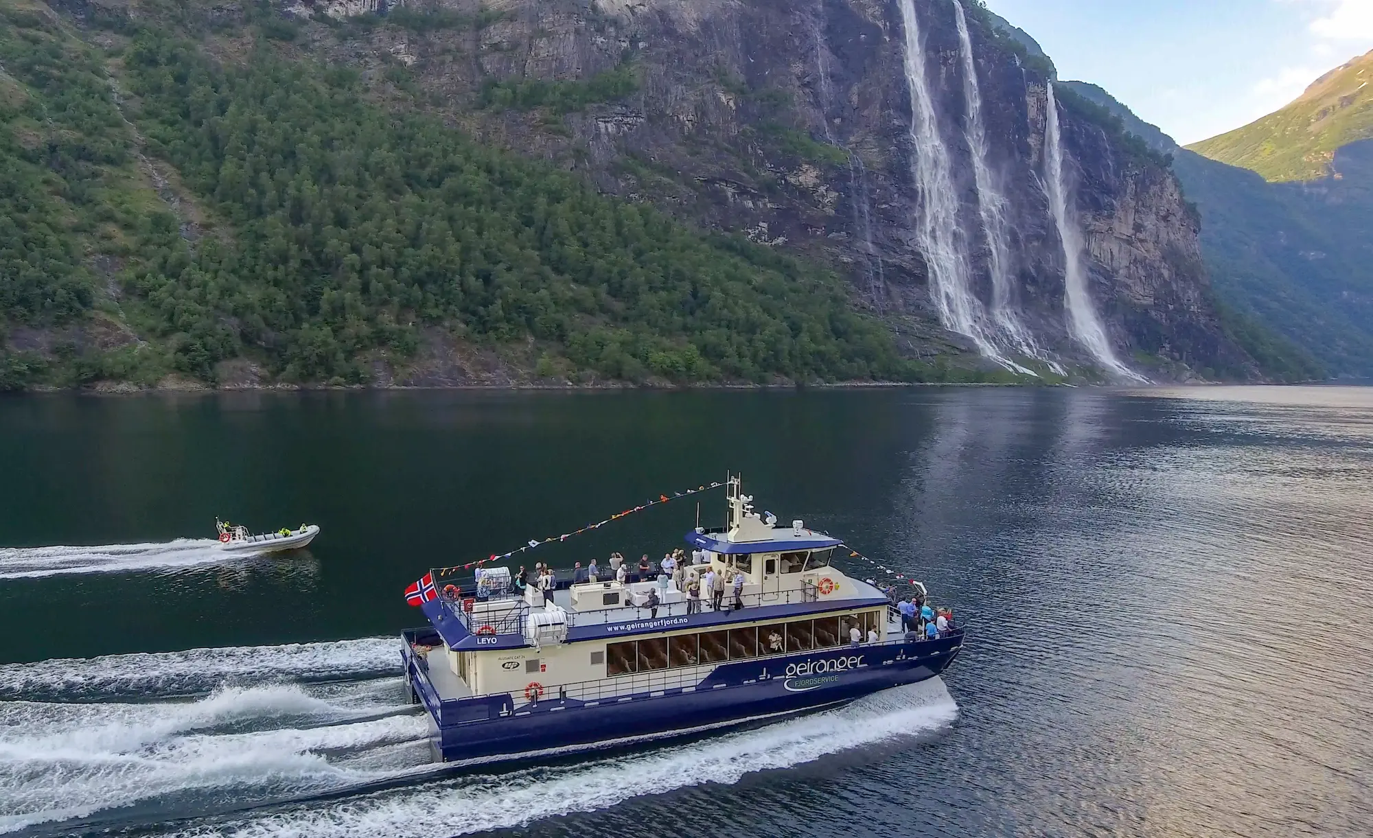 Fjord cruise Ålesund - Geiranger - Ålesund