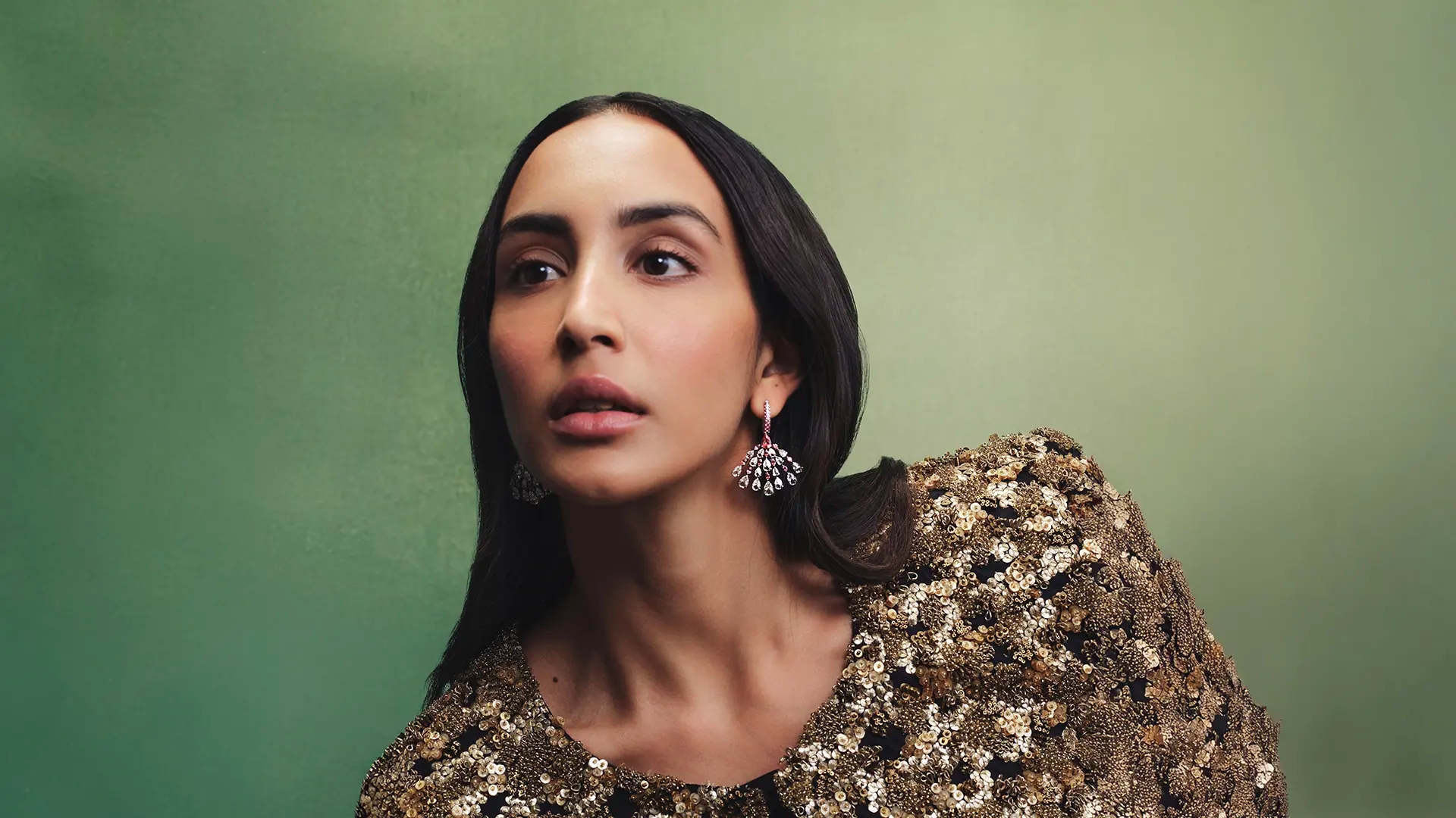 Plume Collection: White Gold jewelry | ANEKA
