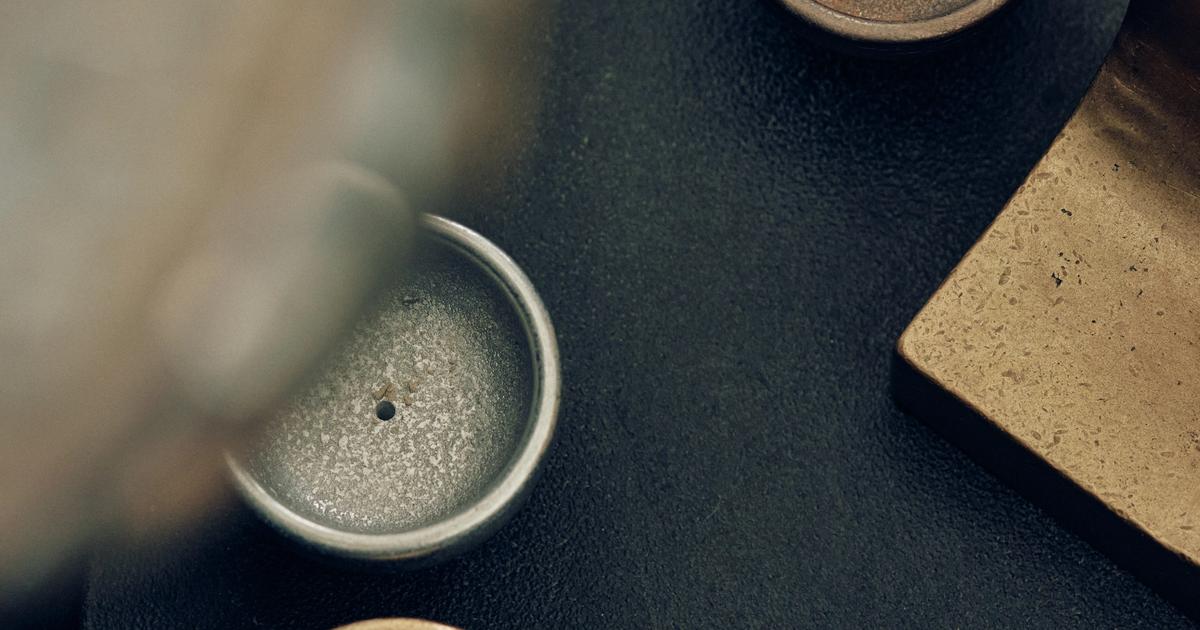 Perfumer H Incense holder by Studio Henry Wilson | JAU / JAPAN AUSTRALIA UNITED