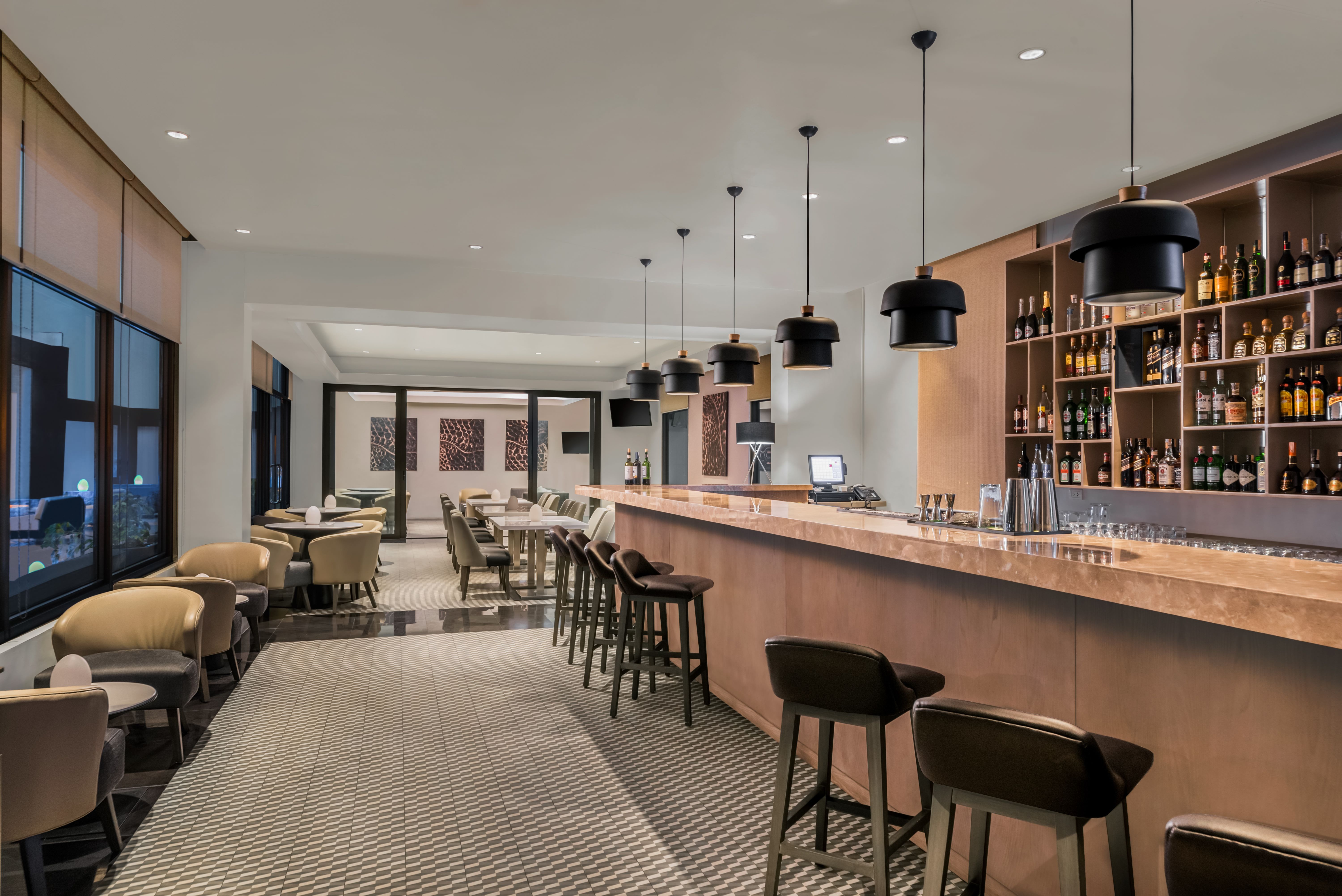 Straight Up Bar
