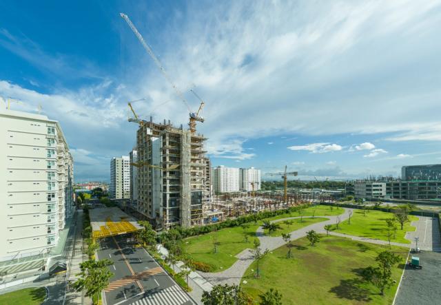 Premium Condominiums in Arca South, Taguig | Ayala Land