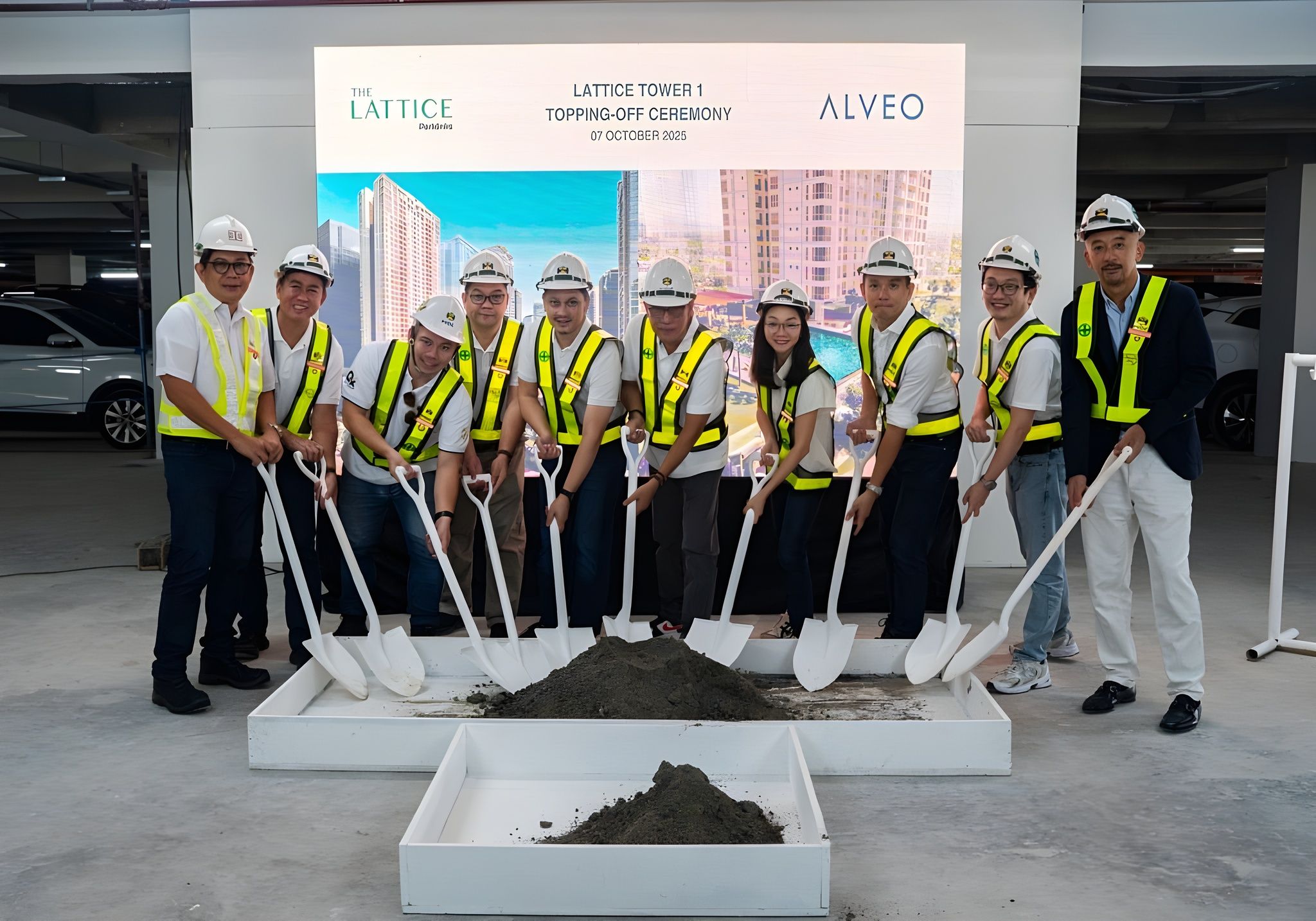 Avida Towers Cloverleaf