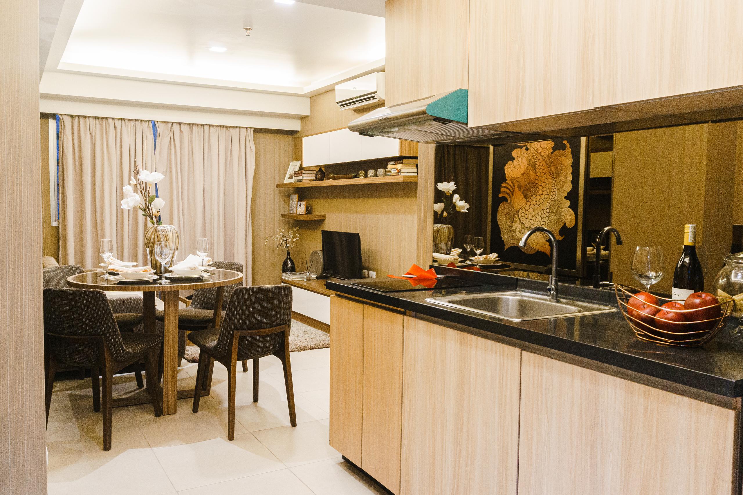 Avida Towers Cloverleaf