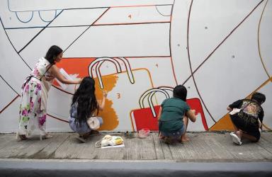 Cloverleaf Colorfest: Splashing Stories Together
