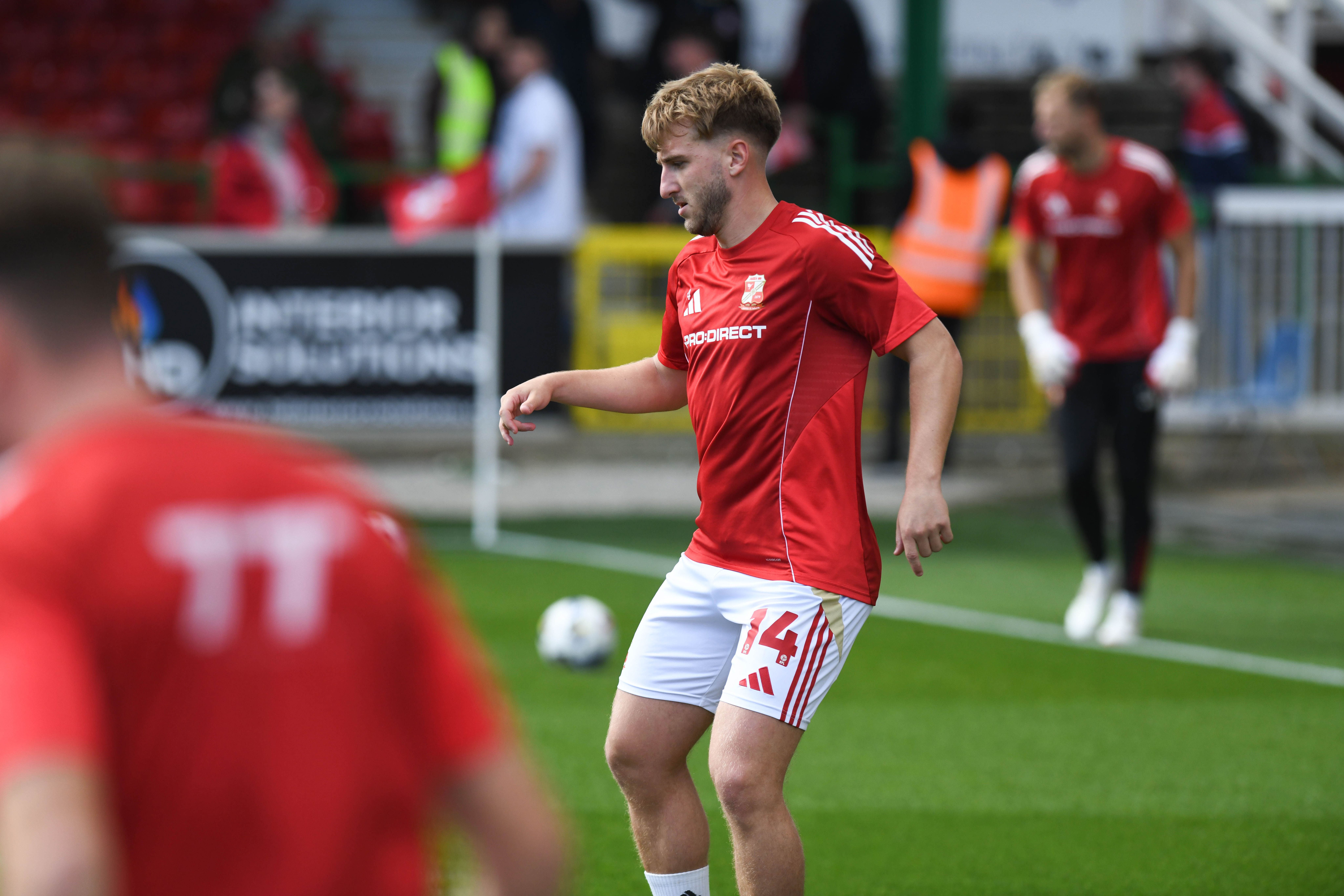 Long Lay-off Ahead For Danny Butterworth As Swindon Town Midfielder ...