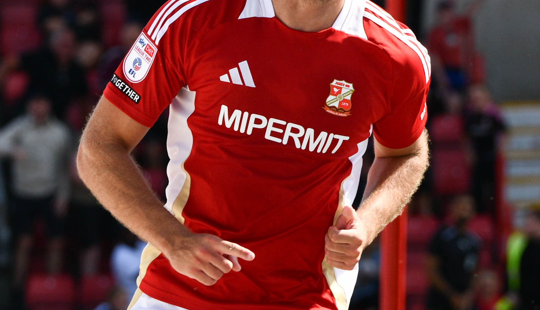 Macaulay Longshot: No Plans For Swindon Town To Move For Millwall ...