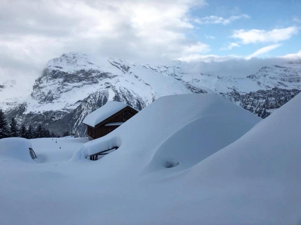 Massive Spring Snowstorm: 2+ Metres (6.5+ Feet) Forecast for European Alps