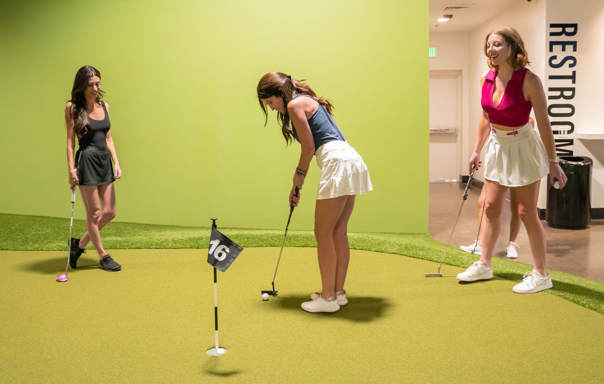 World Putting Tour | Phoenix Happy Hours