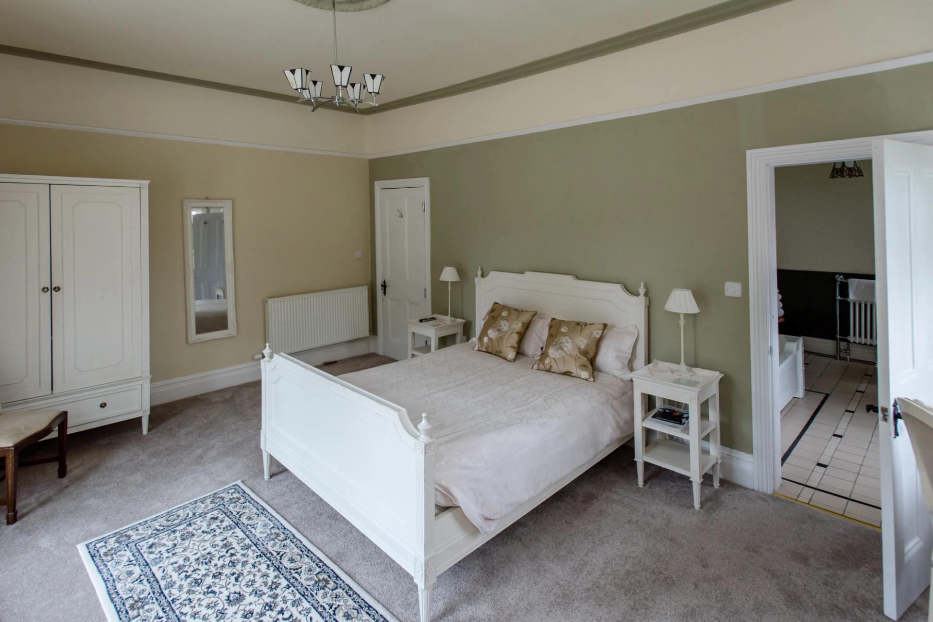 Mere Brook House, Thornton Hough - Good Hotel Guide expert review