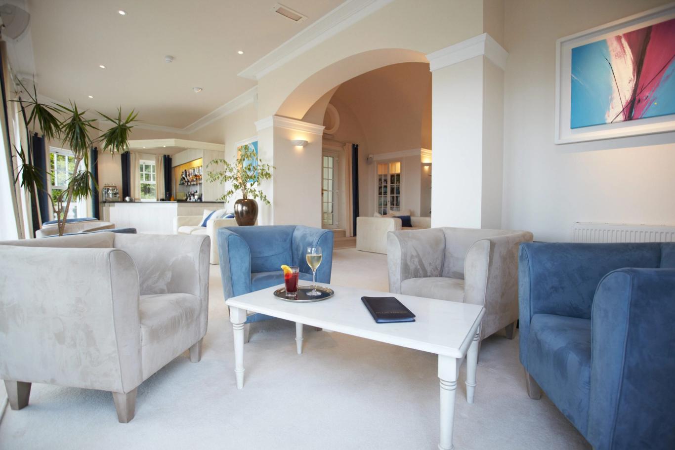 Beach hotels by the seaside in Cornwall- Good Hotel Guide