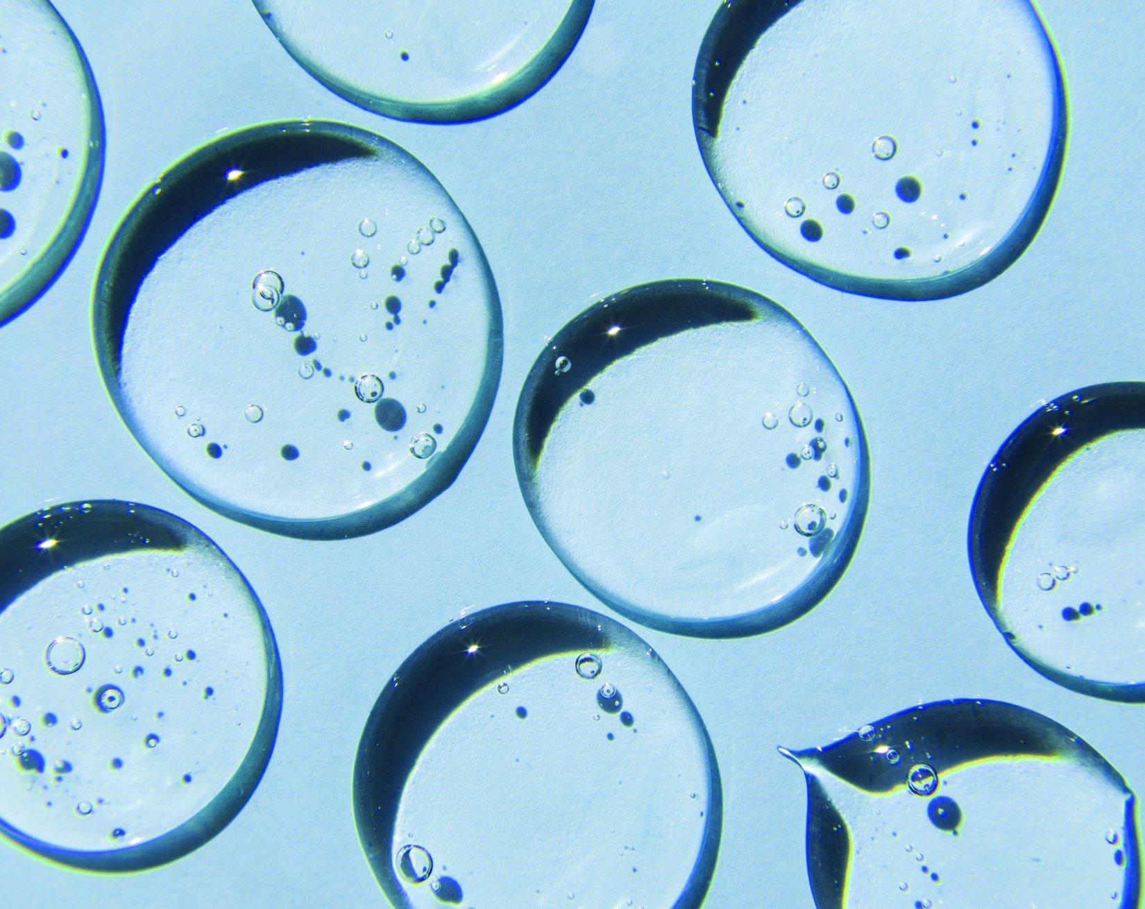 Glycerin vs Hyaluronic Acid - Which Is Best for Your Skin?