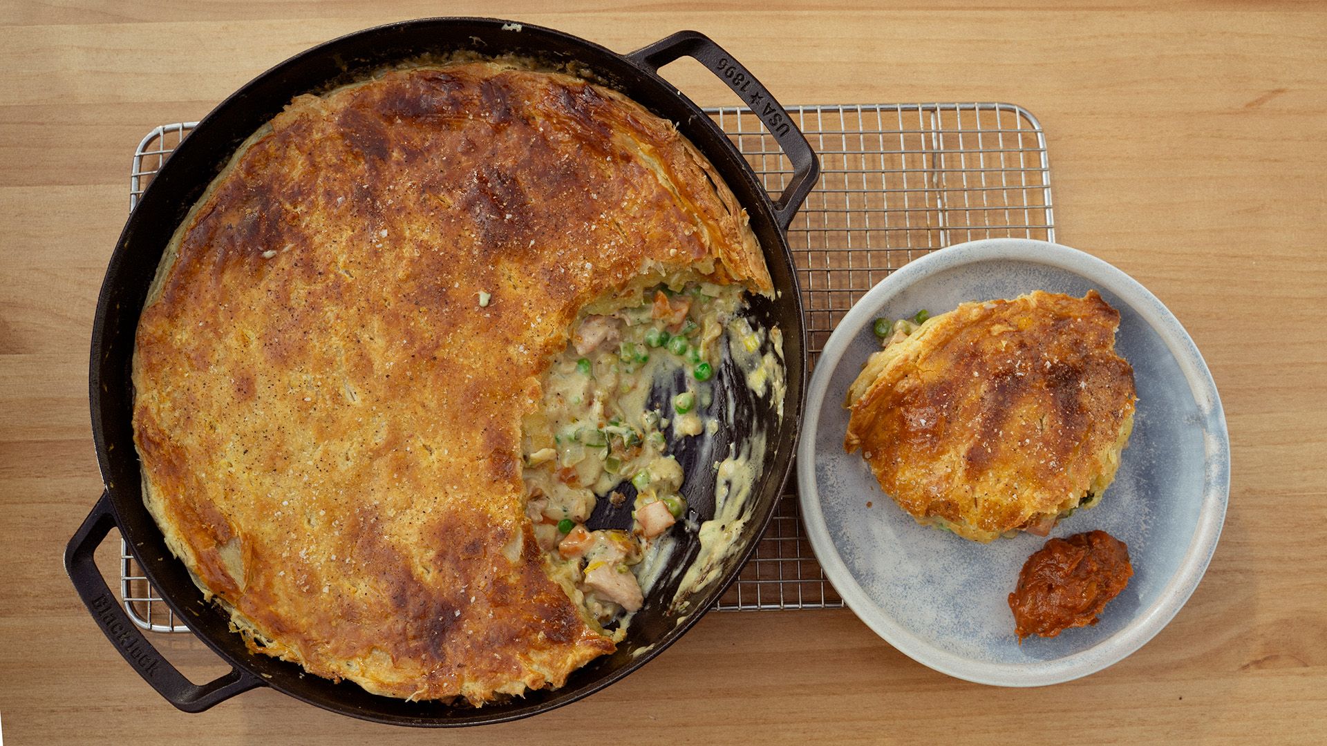 How To Make Country Chicken Pie In An Ooni Pizza Oven | StoryBites