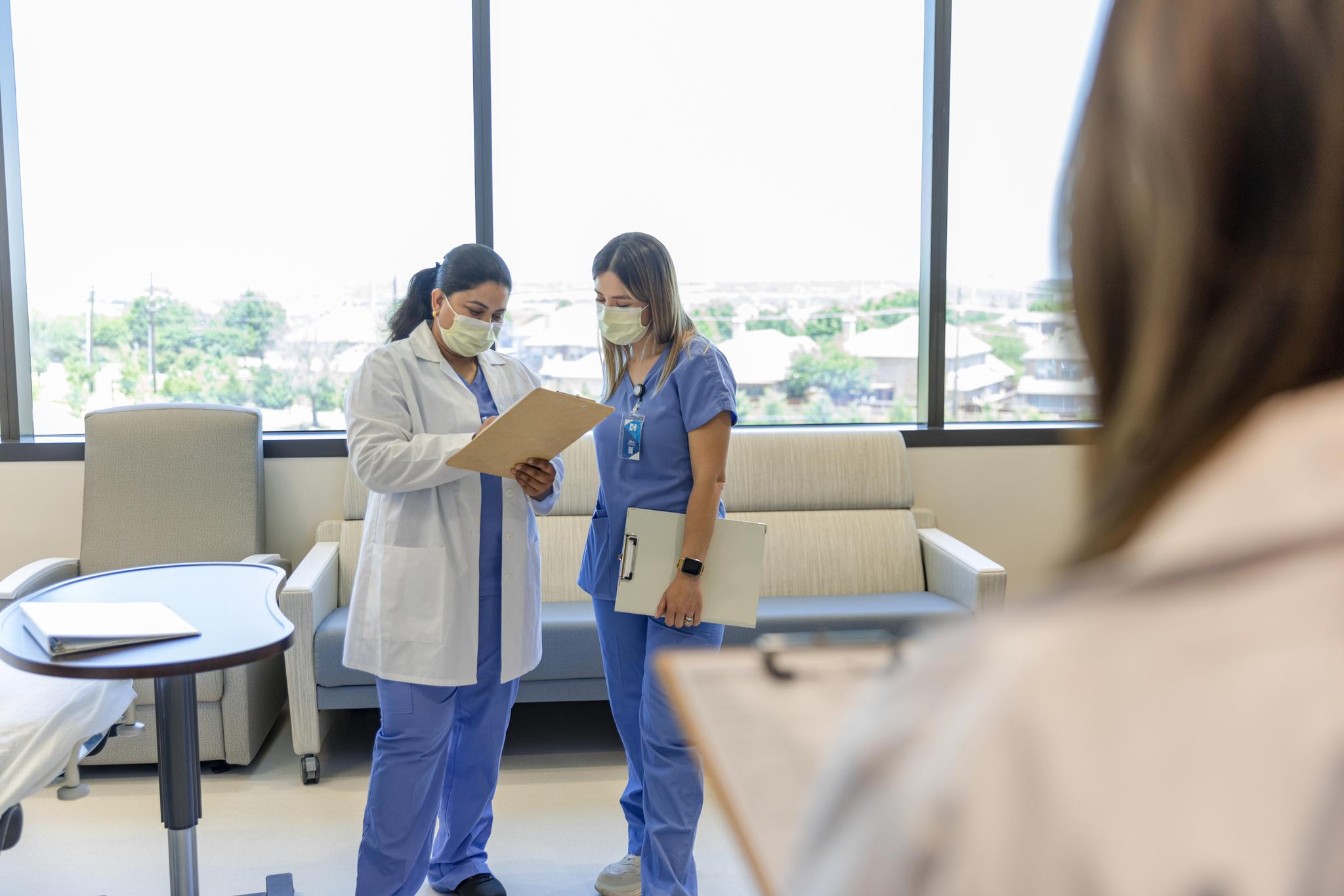 Why Nurse Practitioner? Top 10 Reasons to be an NP | United States ...