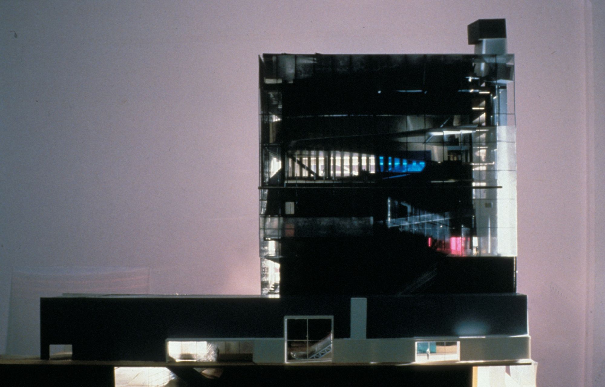 Zentrum fur Kunst und Medientechnologie