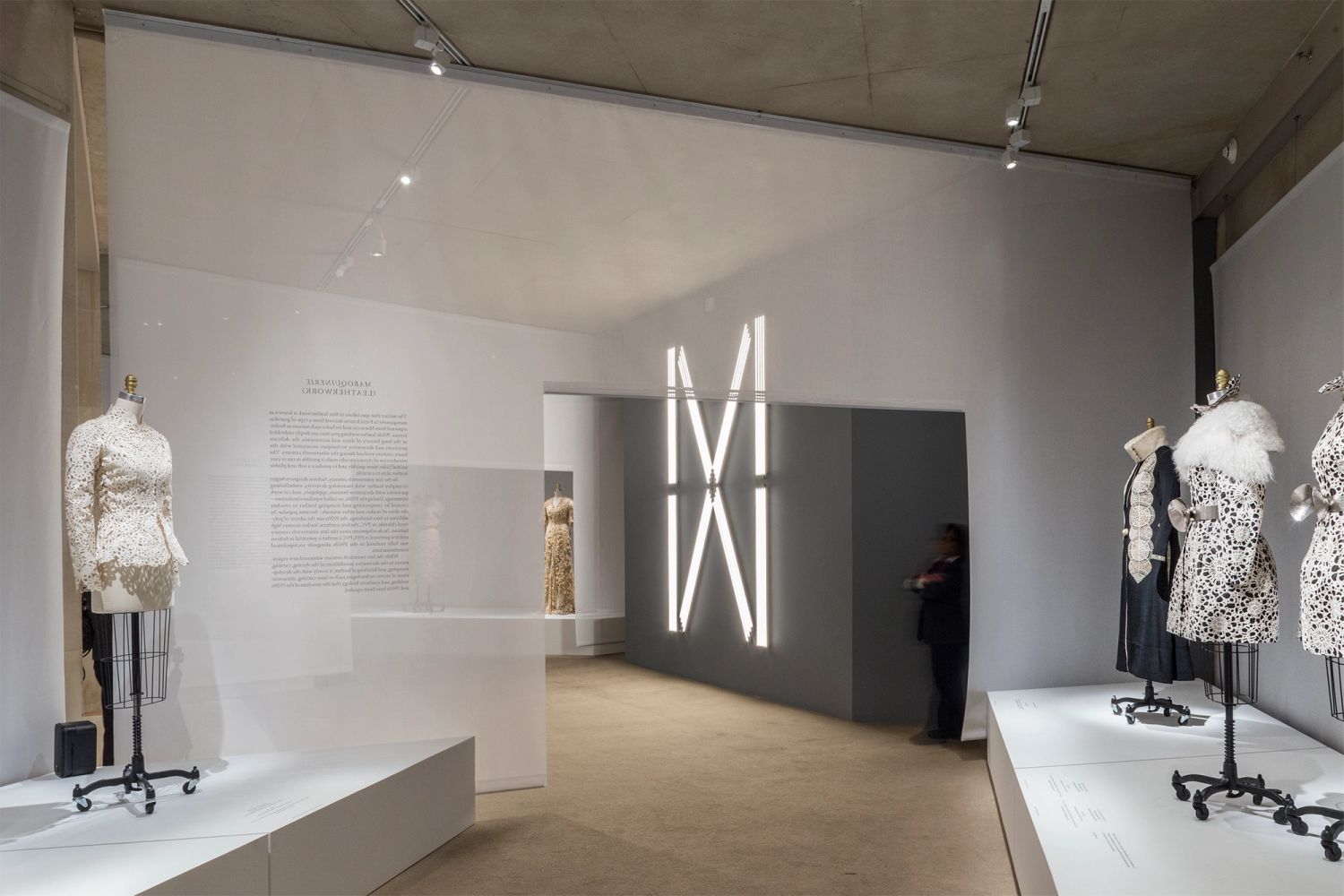 Manus x Machina: Fashion in an Age of Technology