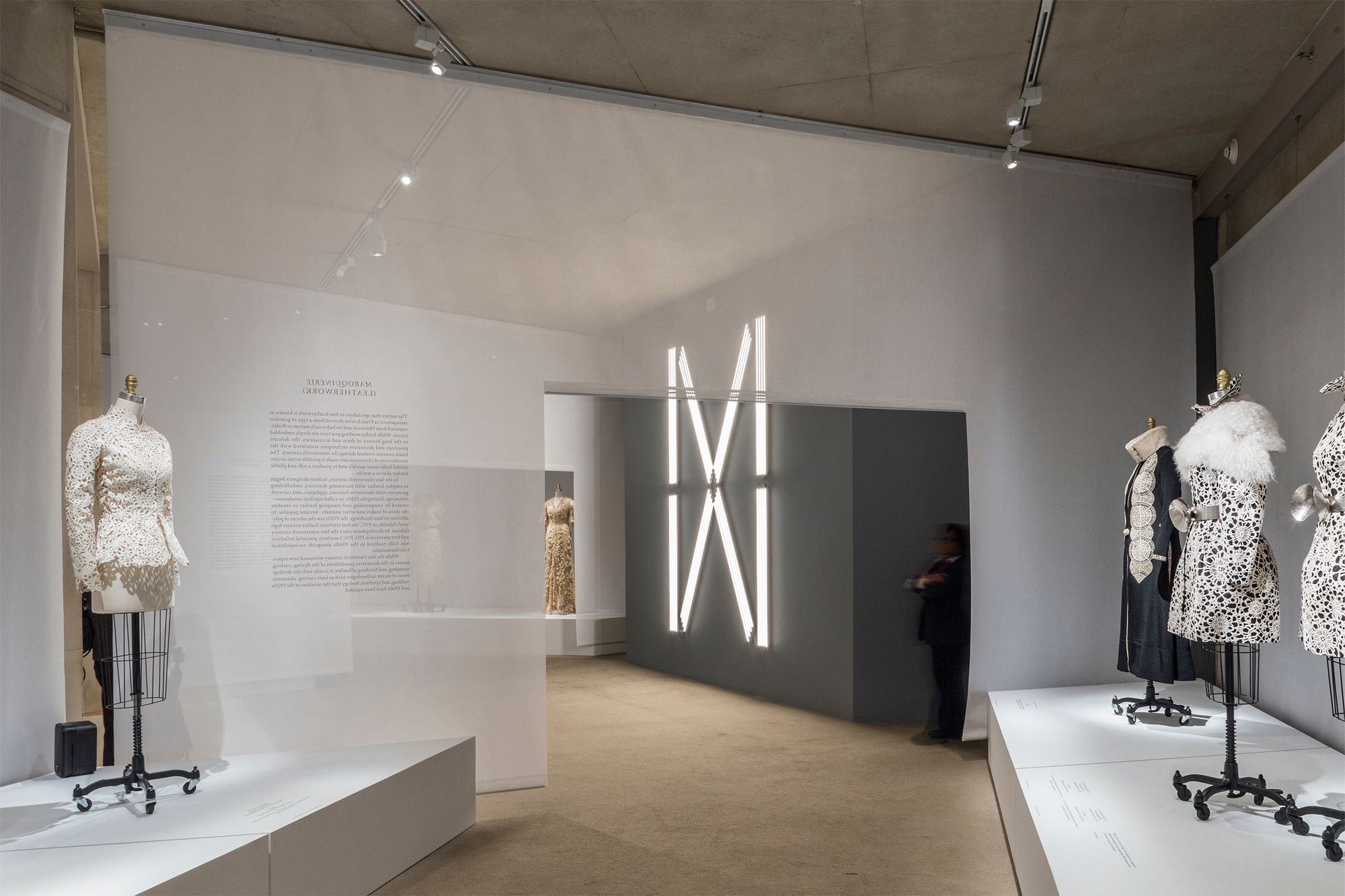 Manus x Machina: Fashion in an Age of Technology