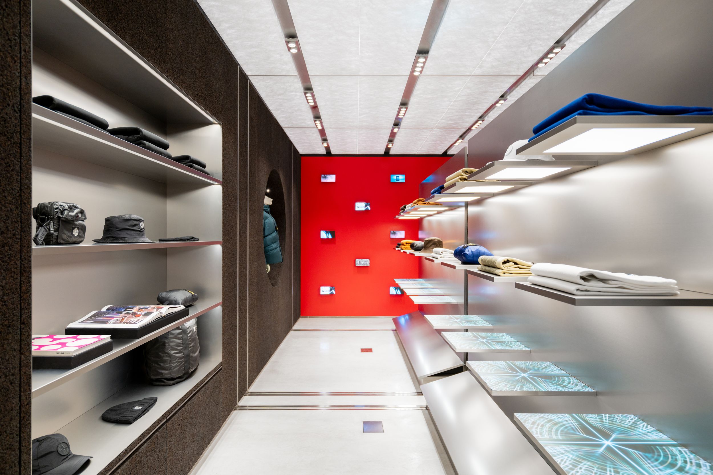 Stone Island Global Stores